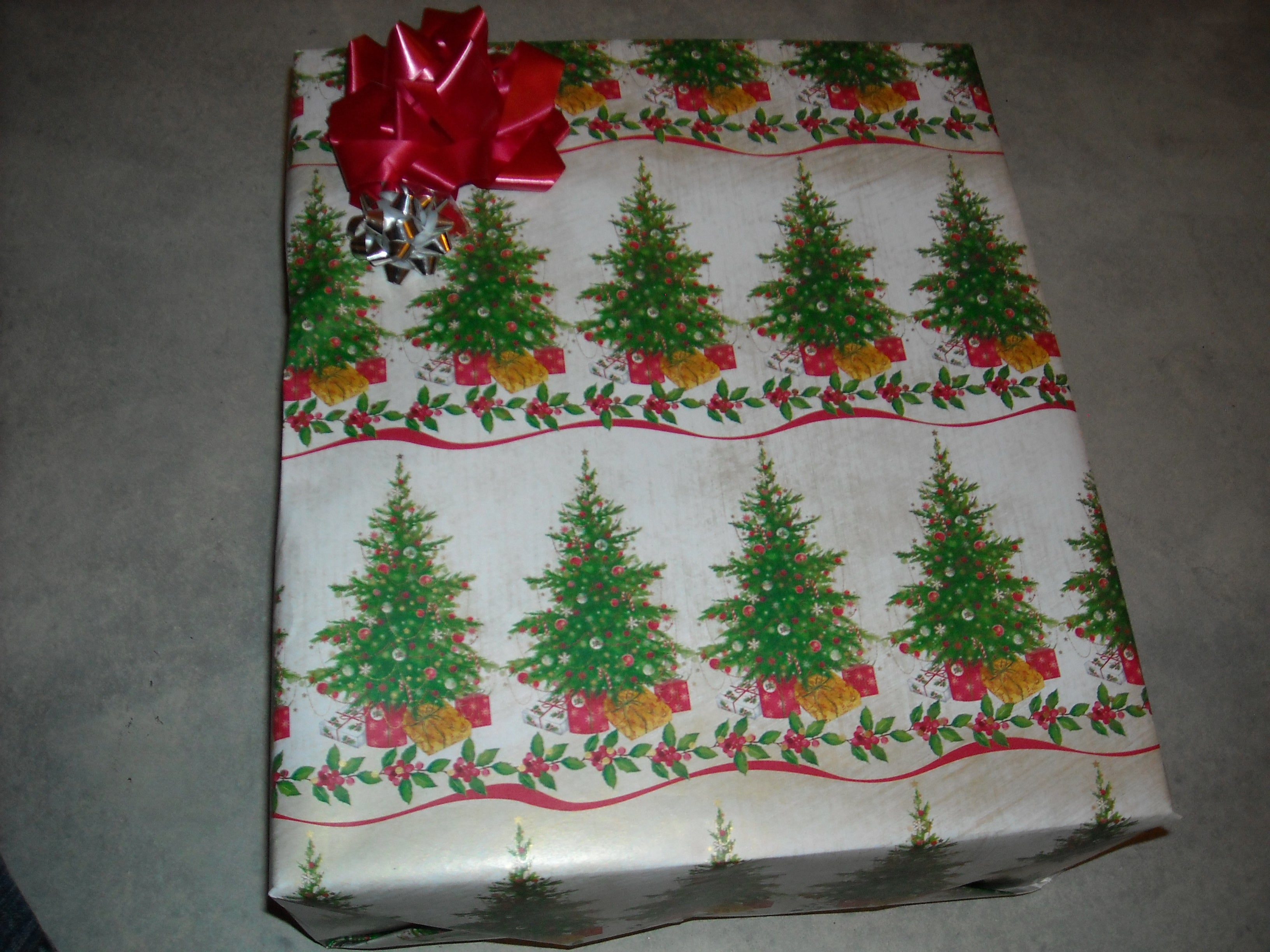 How To Wrap A Rectangular Gift 8 Steps Instructables How To Wrap A Rectangular Gift 8 Steps Instructables