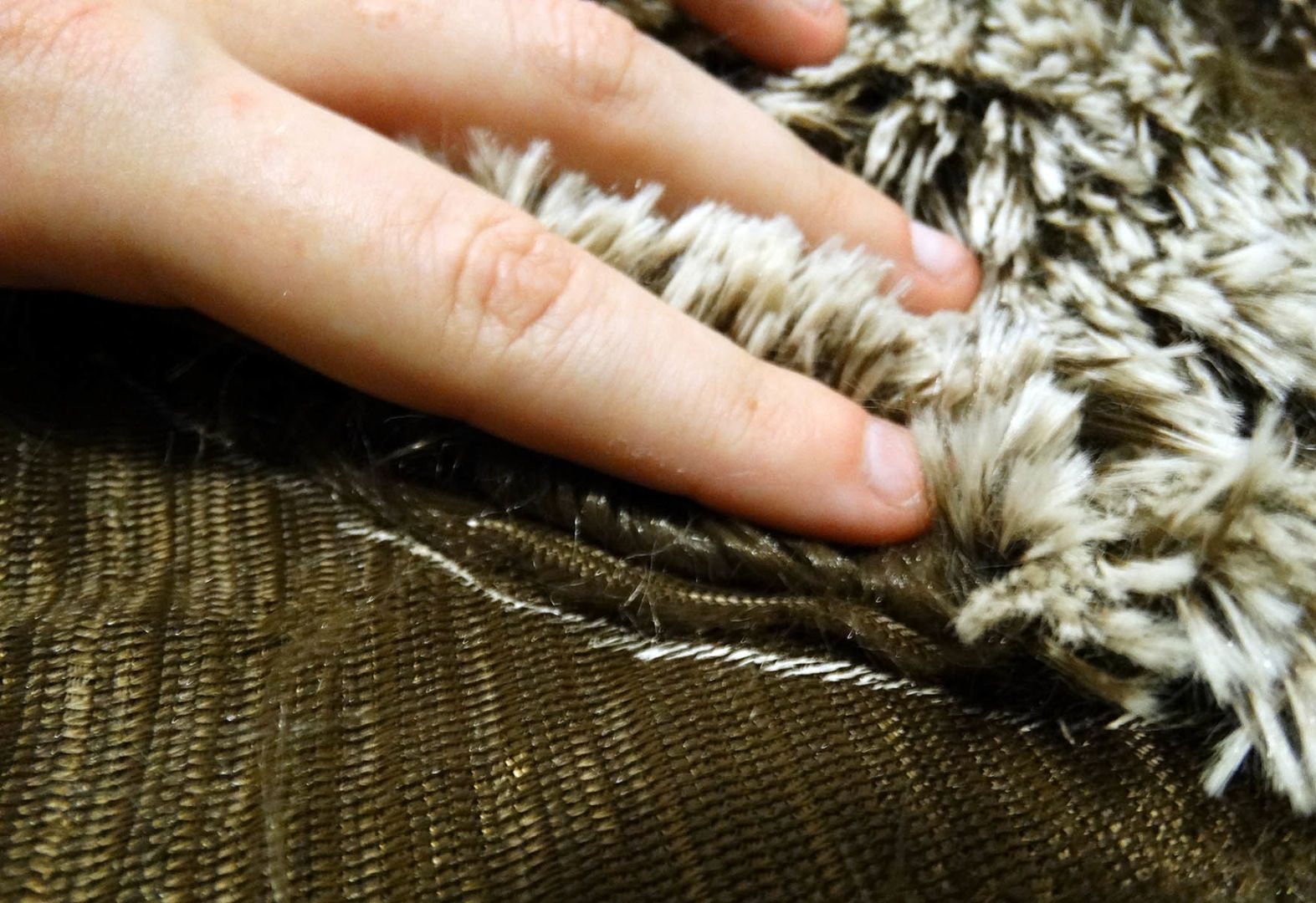 Dark Crystal Fizzgig Inspired Puppet : 11 Steps (with Pictures ...