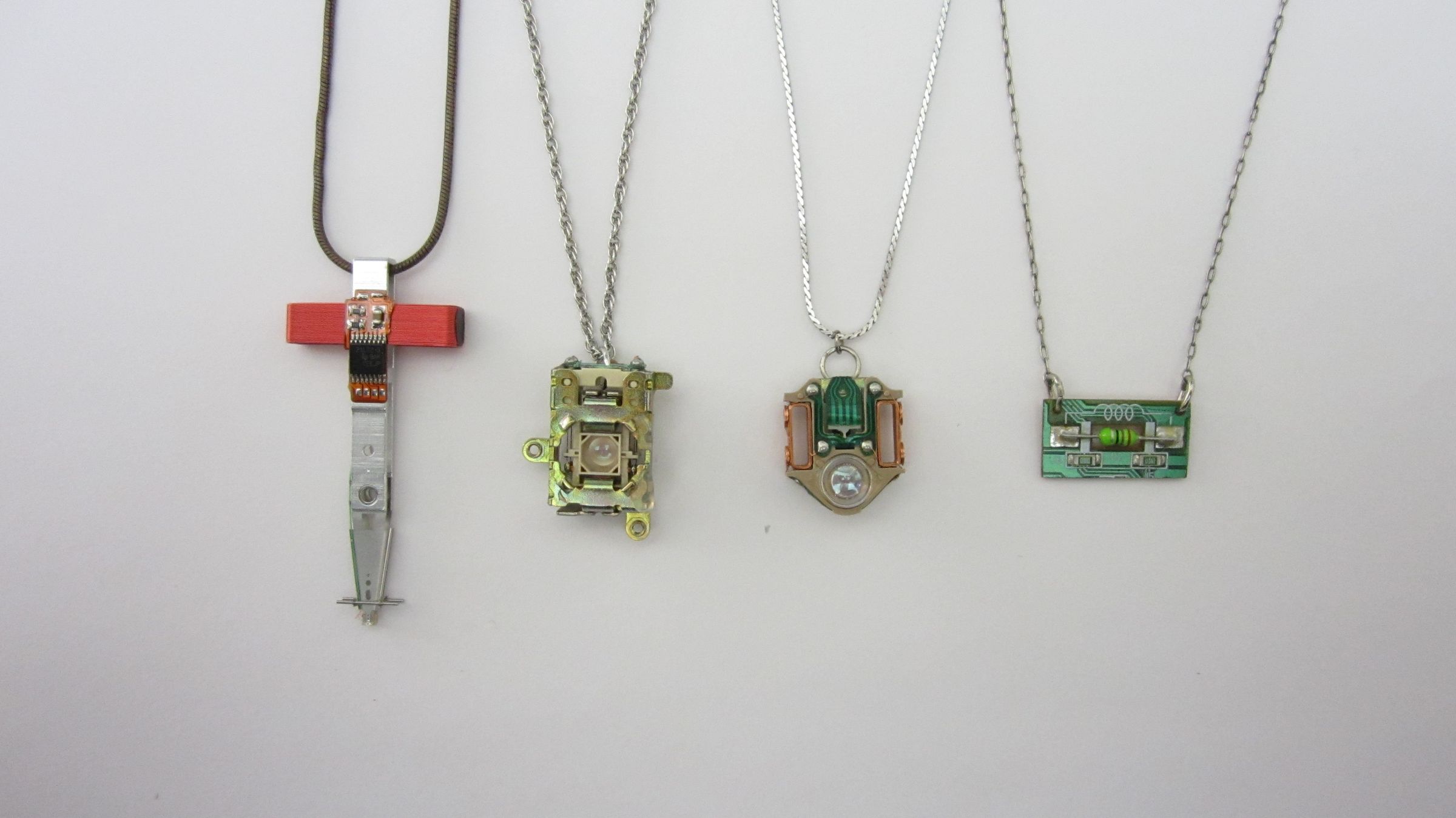 Make Jewelry From Computer Parts : 8 Steps (with Pictures) - Instructables