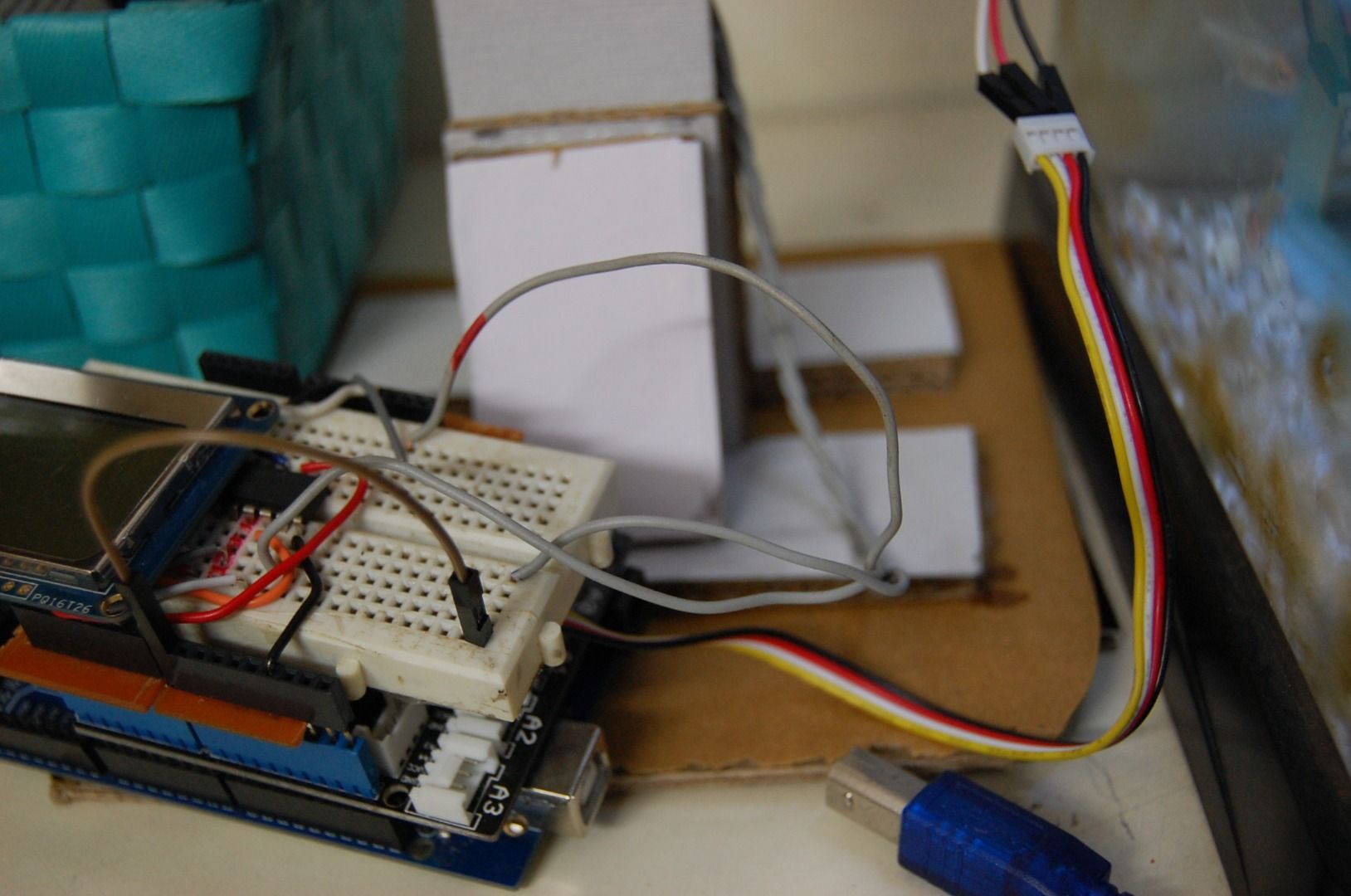 AquaFeeder: an Automated Fish Feeder : 20 Steps (with Pictures ...