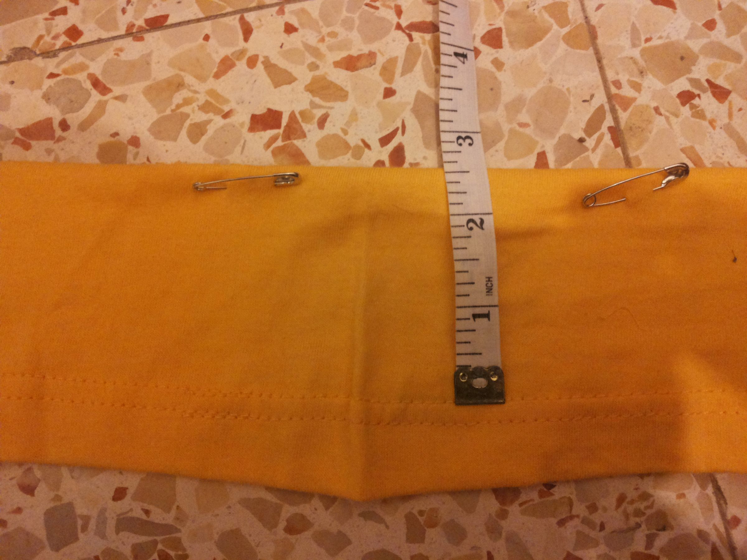 Star Trek Voyager Uniform : 8 Steps - Instructables