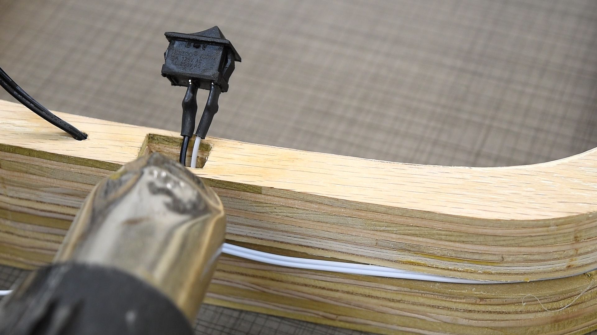 DIY Desk Lamp : 7 Steps (with Pictures) - Instructables