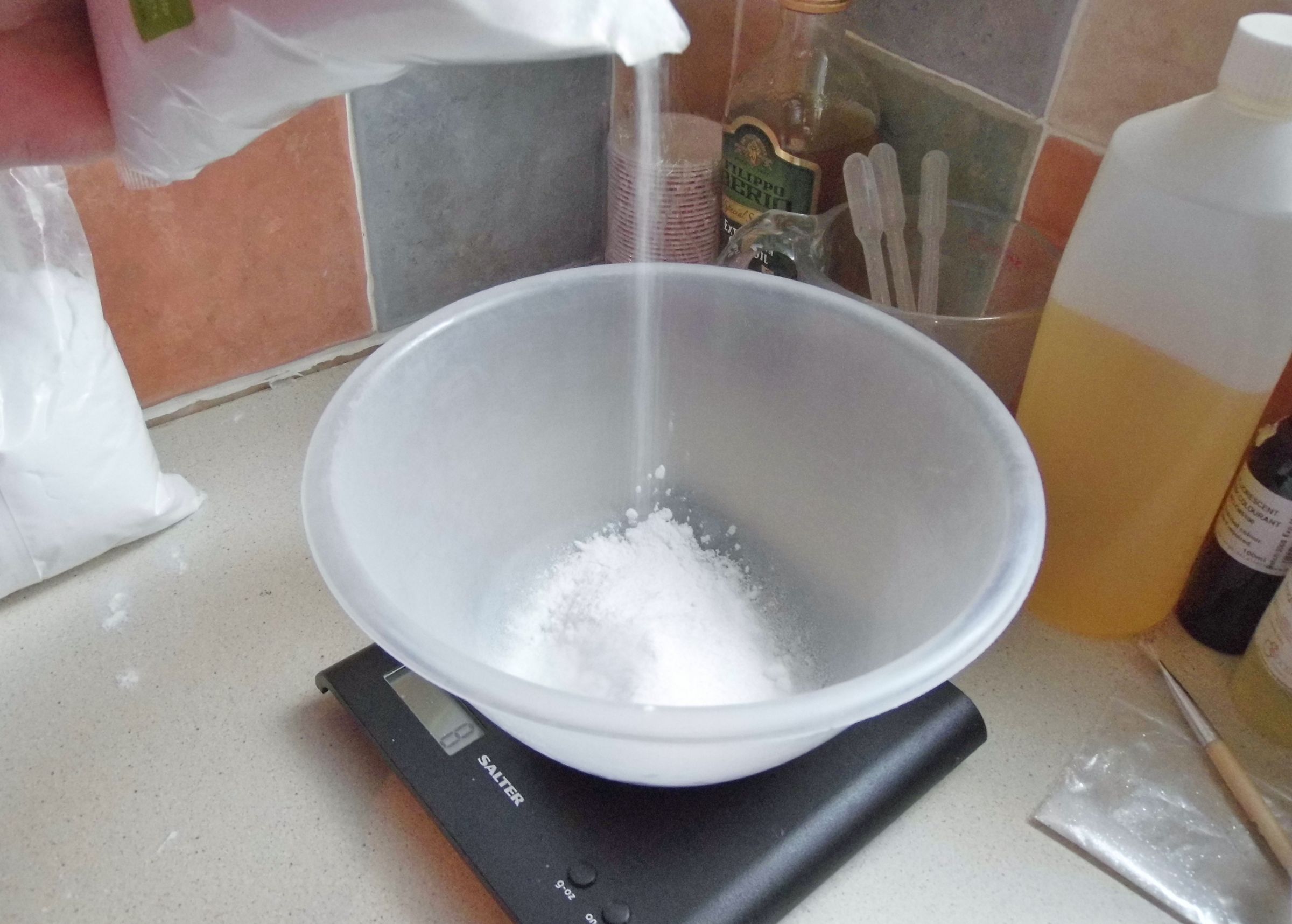 How To: Make a Bath Bomb : 10 Steps (with Pictures) - Instructables