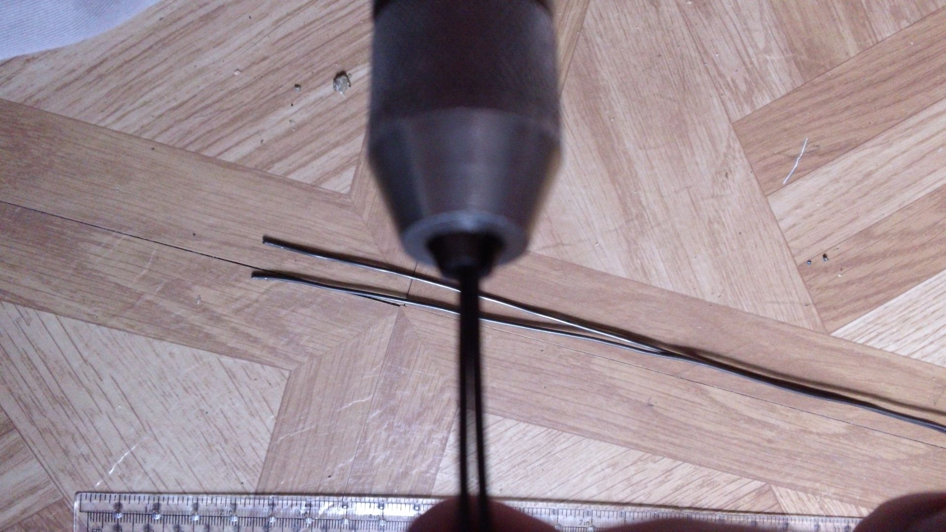 Basics of Twisting Wire for Jewelry : 4 Steps (with Pictures ...