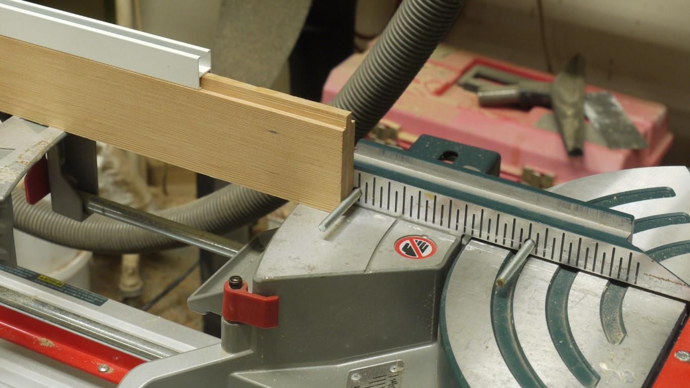 Flip Stop for a Miter Saw : 5 Steps (with Pictures) - Instructables