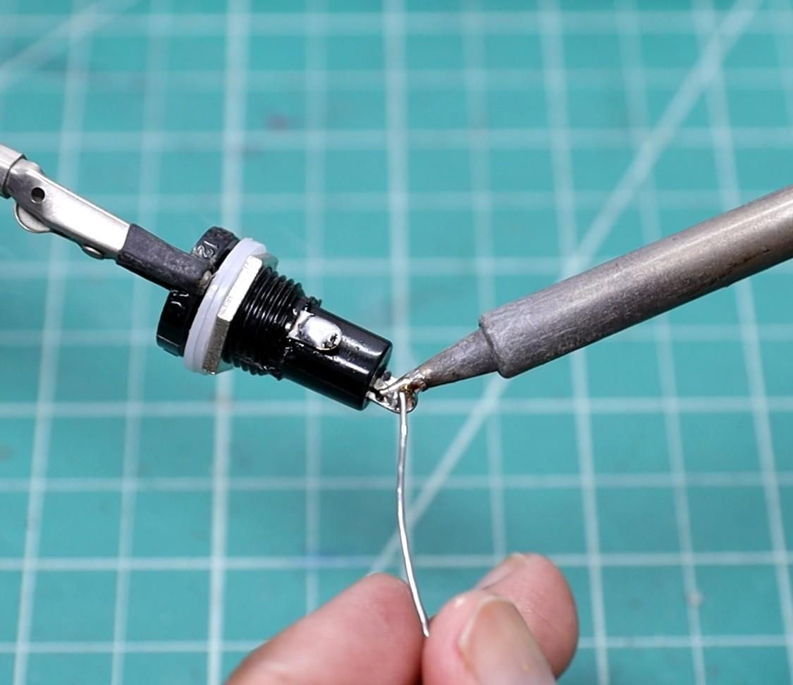 DIY Mini UPS for WiFi Router V5.0 : 18 Steps (with Pictures ...