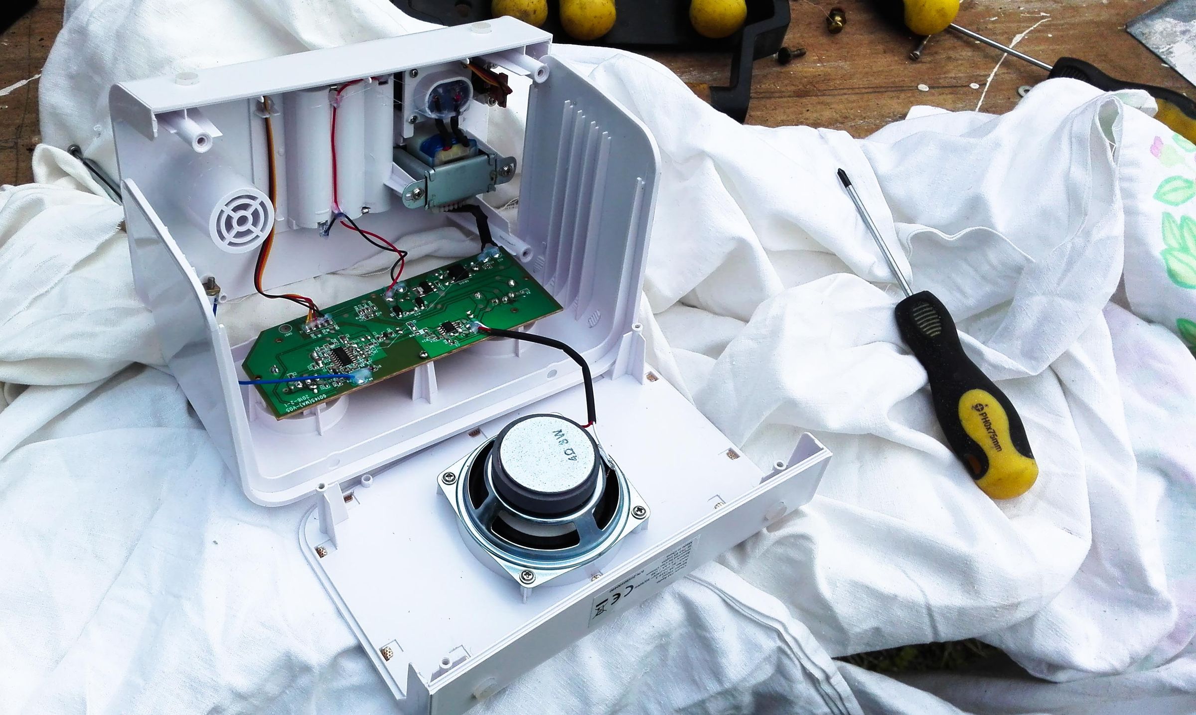 Retro Radio Upgrade : 5 Steps (with Pictures) - Instructables