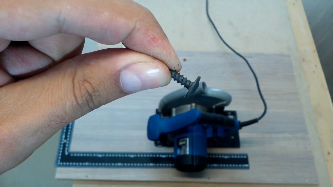 How to Make a Homemade Table Saw With Circular Saw : 6 Steps (with ...