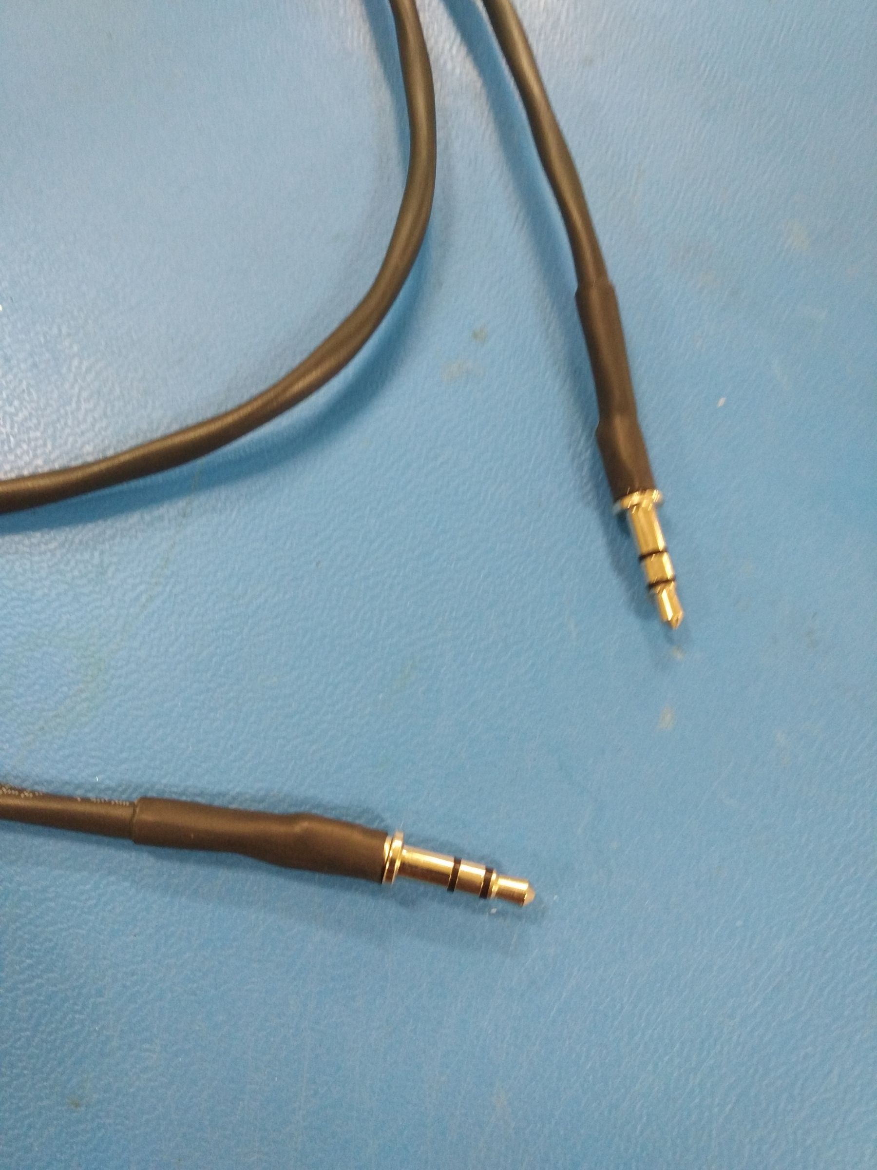 Assemble an AUX Cord : 11 Steps (with Pictures) - Instructables