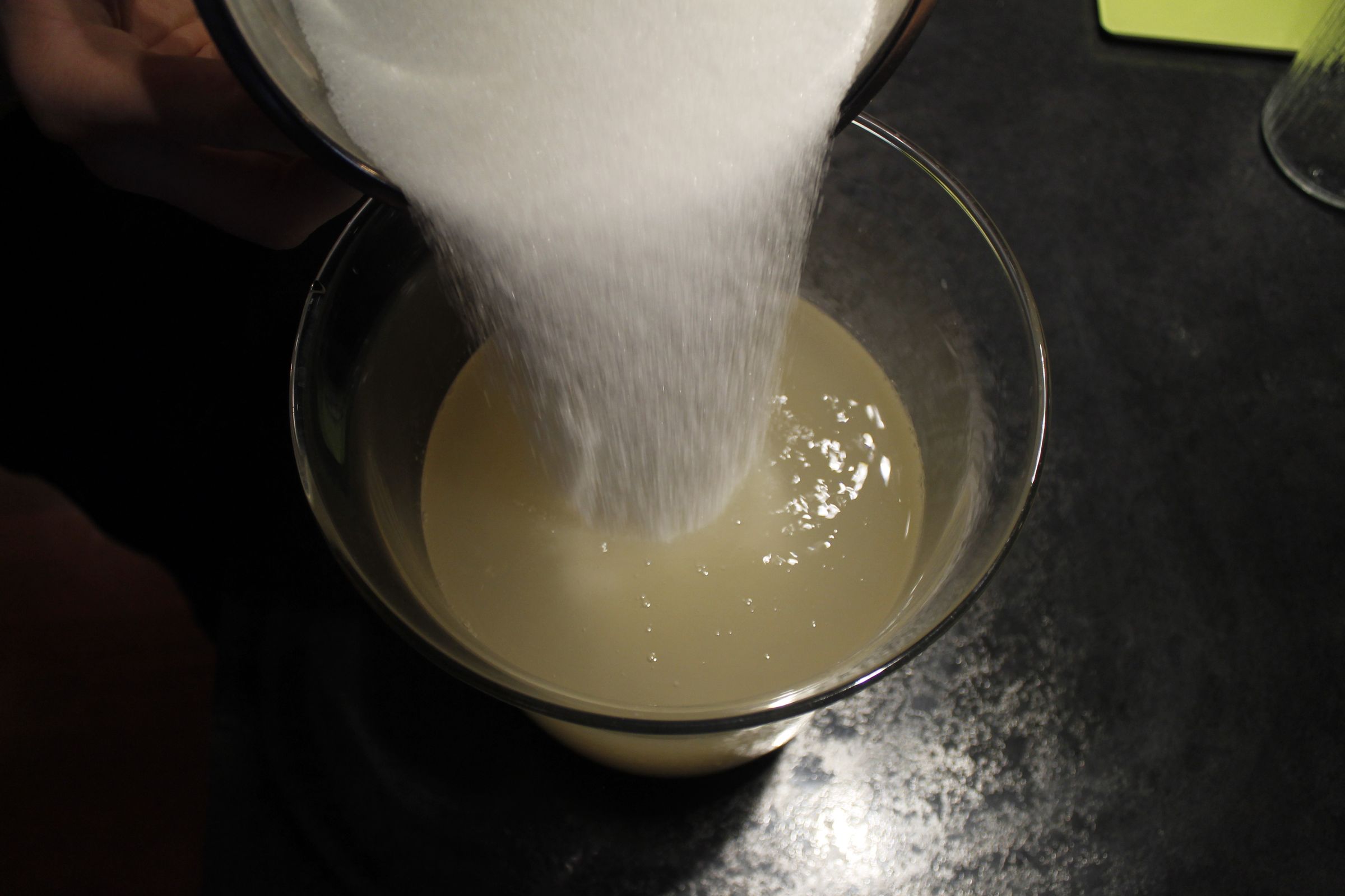 Home Made Apple Core Wine : 9 Steps (with Pictures) - Instructables