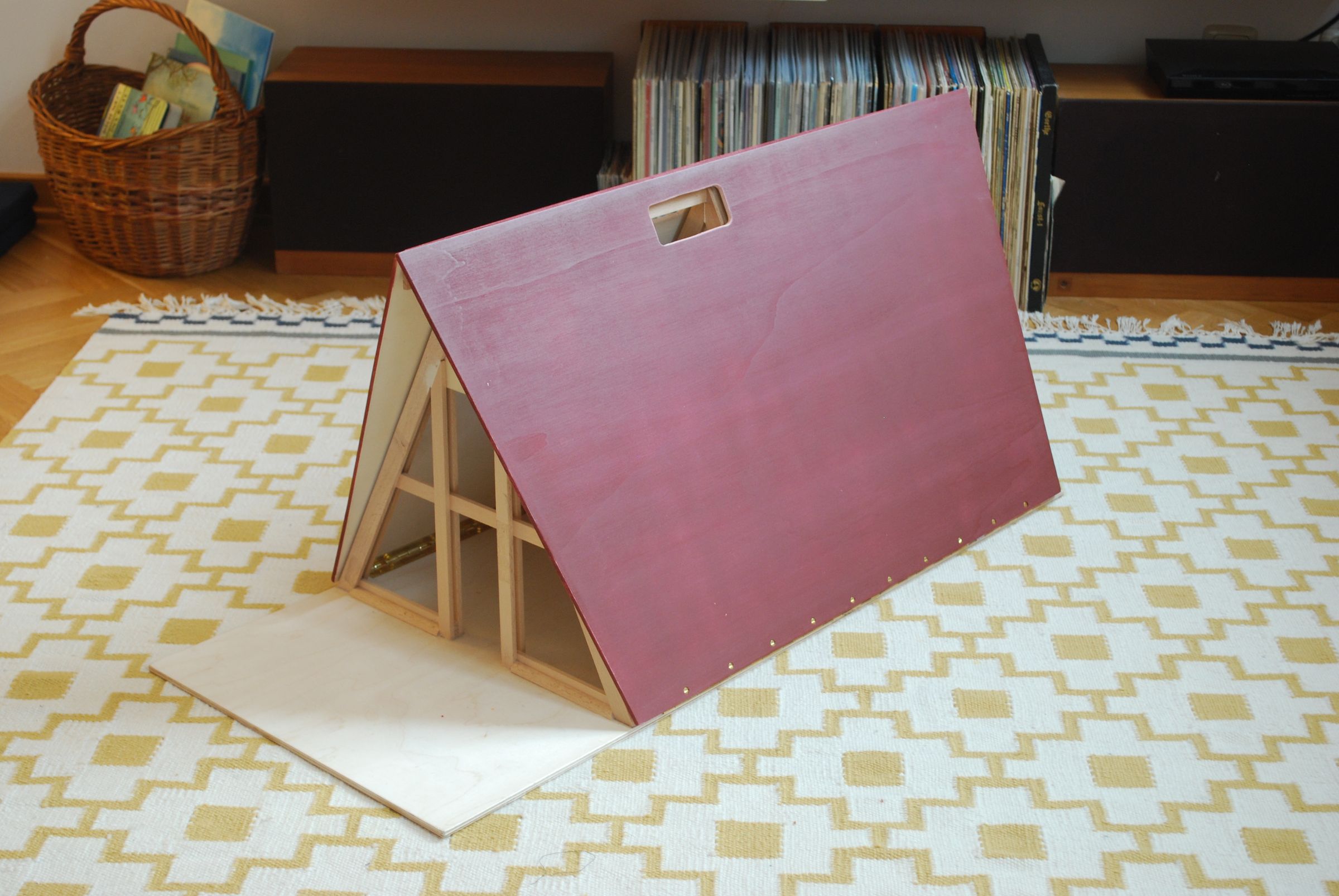 Vintage A-Frame Dollhouse (collapsable) : 5 Steps (with Pictures ...