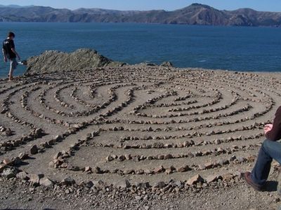 Build a Backyard Labyrinth : 20 Steps (with Pictures) - Instructables