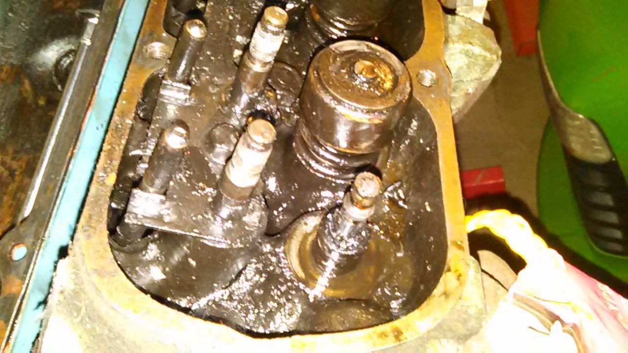 Use Rope to Hold the Valves in Place and R&R Valve Springs With the ...