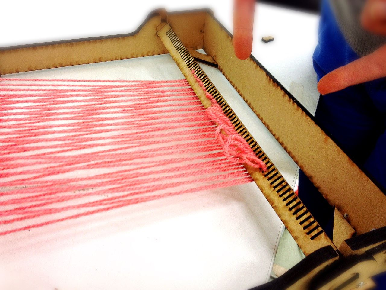 Tabletop Weaving : 7 Steps (with Pictures) - Instructables