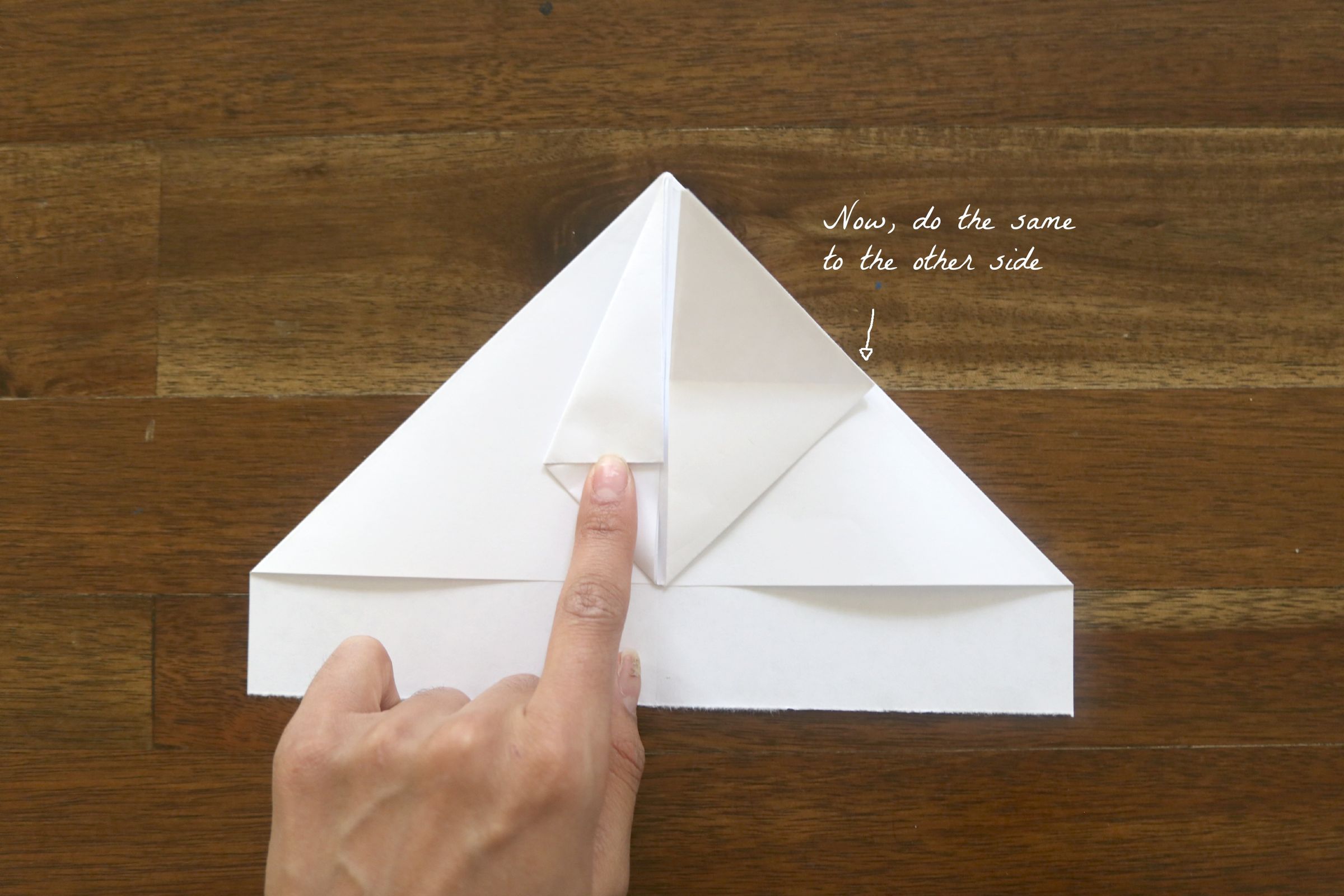 Finest Paper Plane : 4 Steps (with Pictures) - Instructables