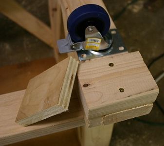 Anti-Wobble Wheeled [Lathe] Table : 8 Steps (with Pictures) - Instructables