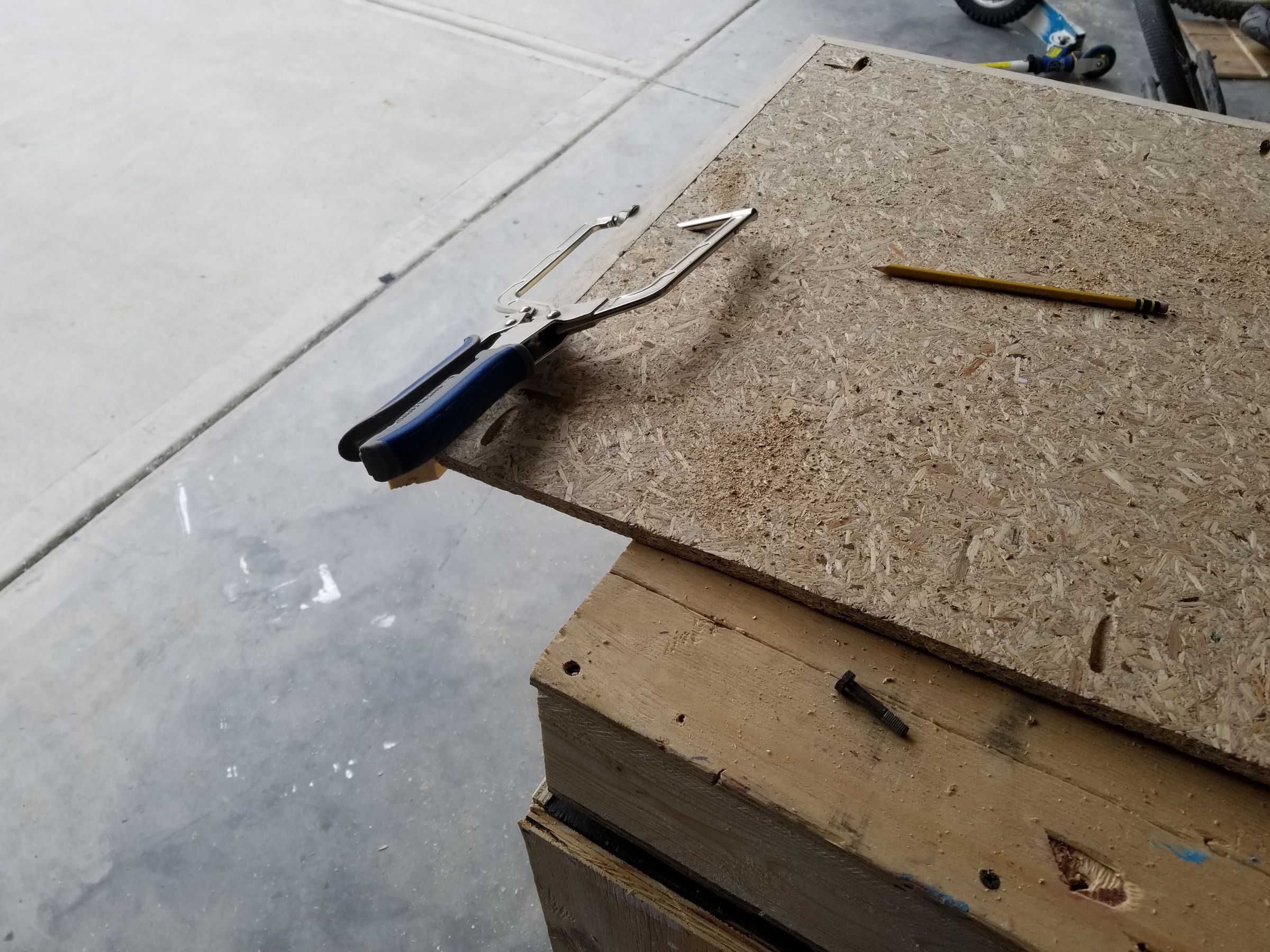 Drafting Table : 21 Steps (with Pictures) - Instructables