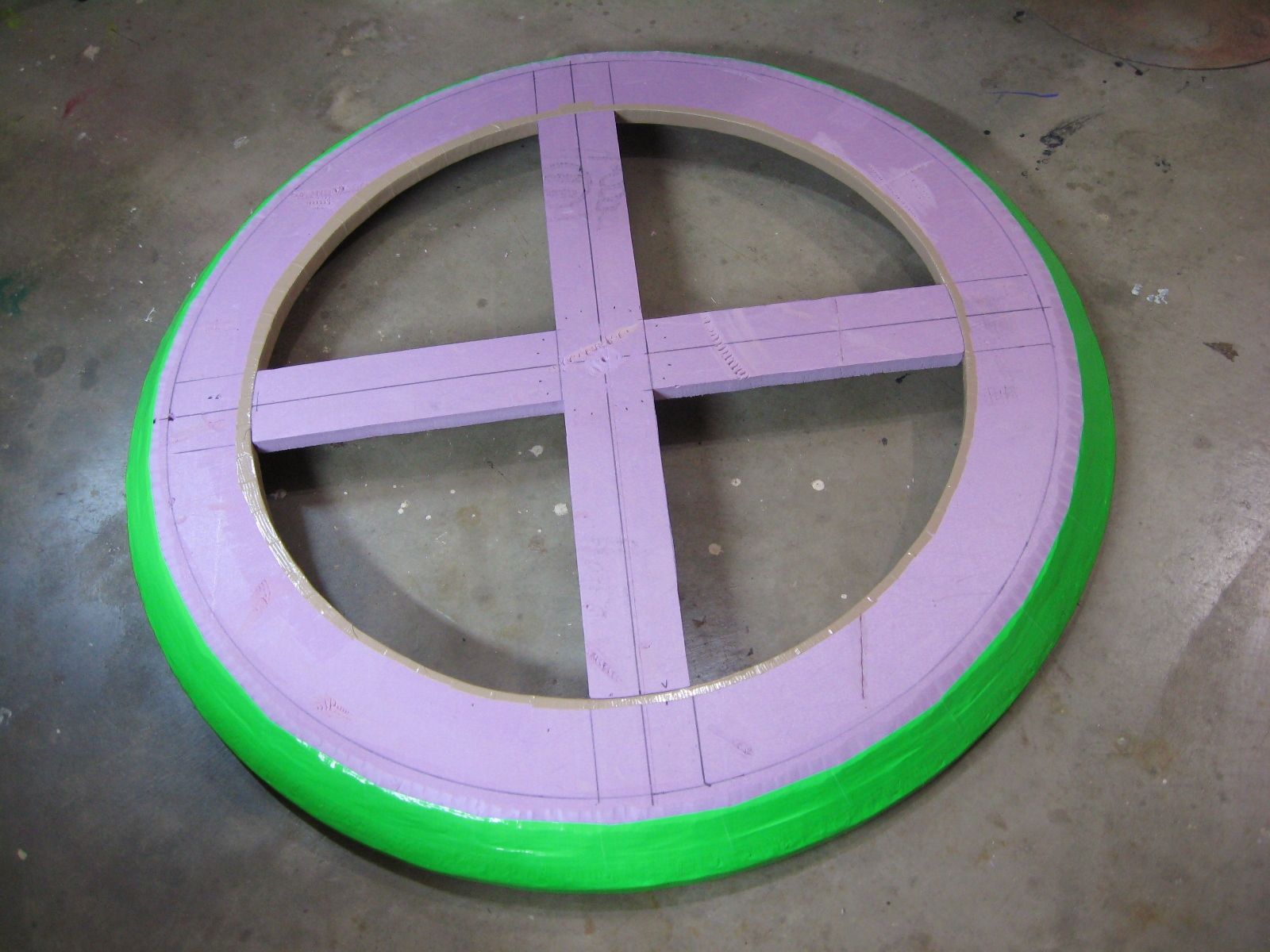 Giant Flying Discs : 10 Steps (with Pictures) - Instructables