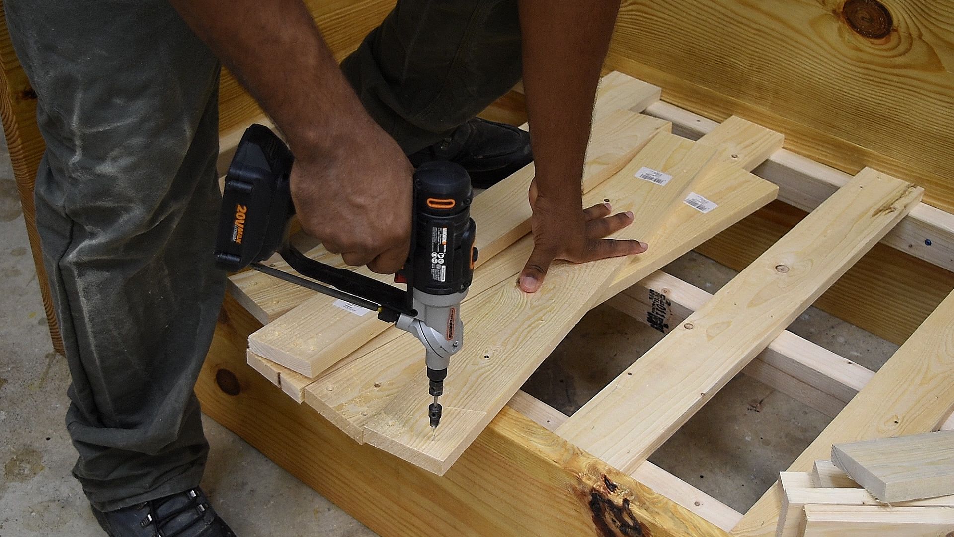 How to Make a SOFA That Turns Into a BED : 10 Steps (with Pictures ...