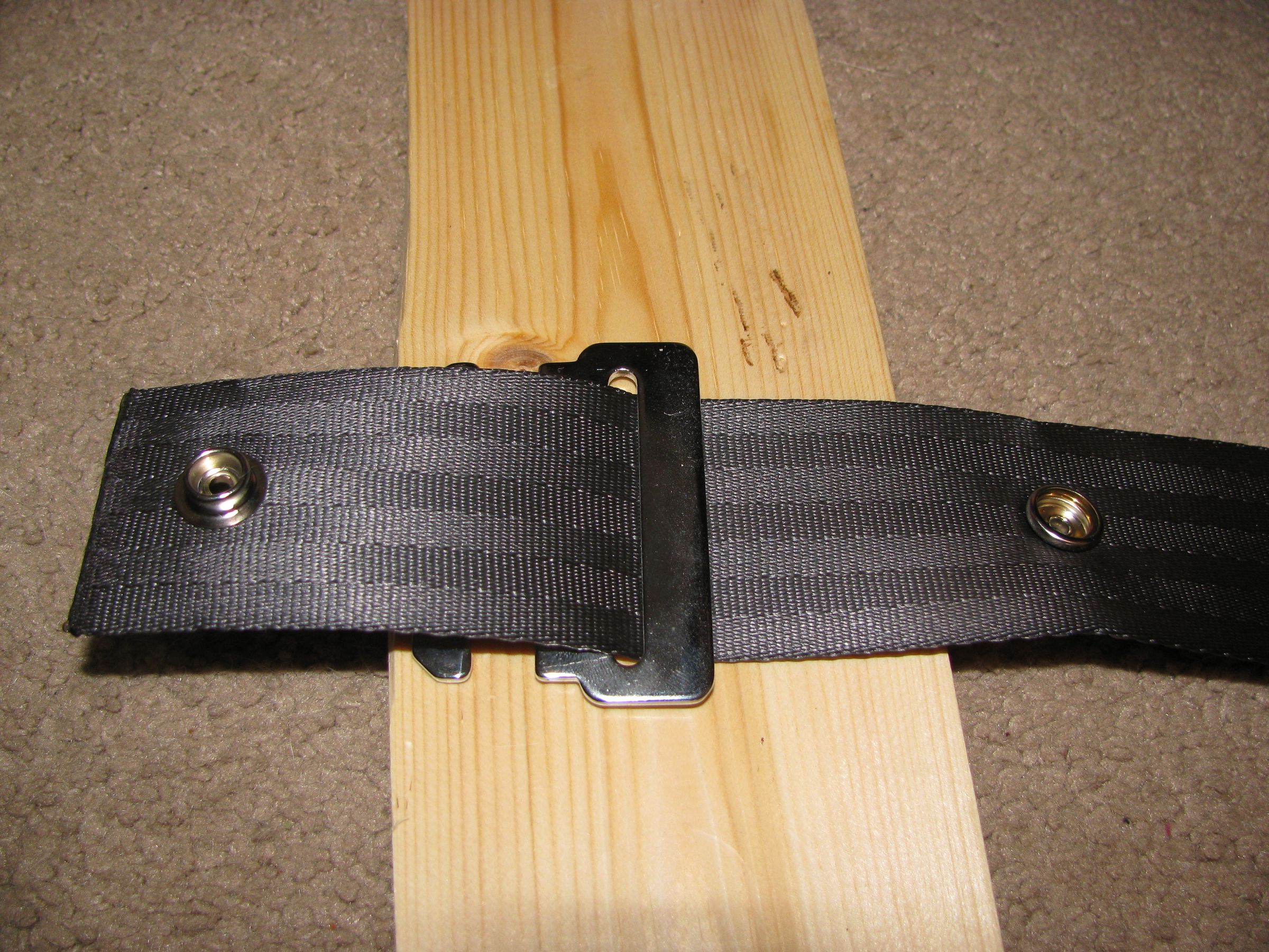 Make a Seatbelt Belt : 7 Steps - Instructables