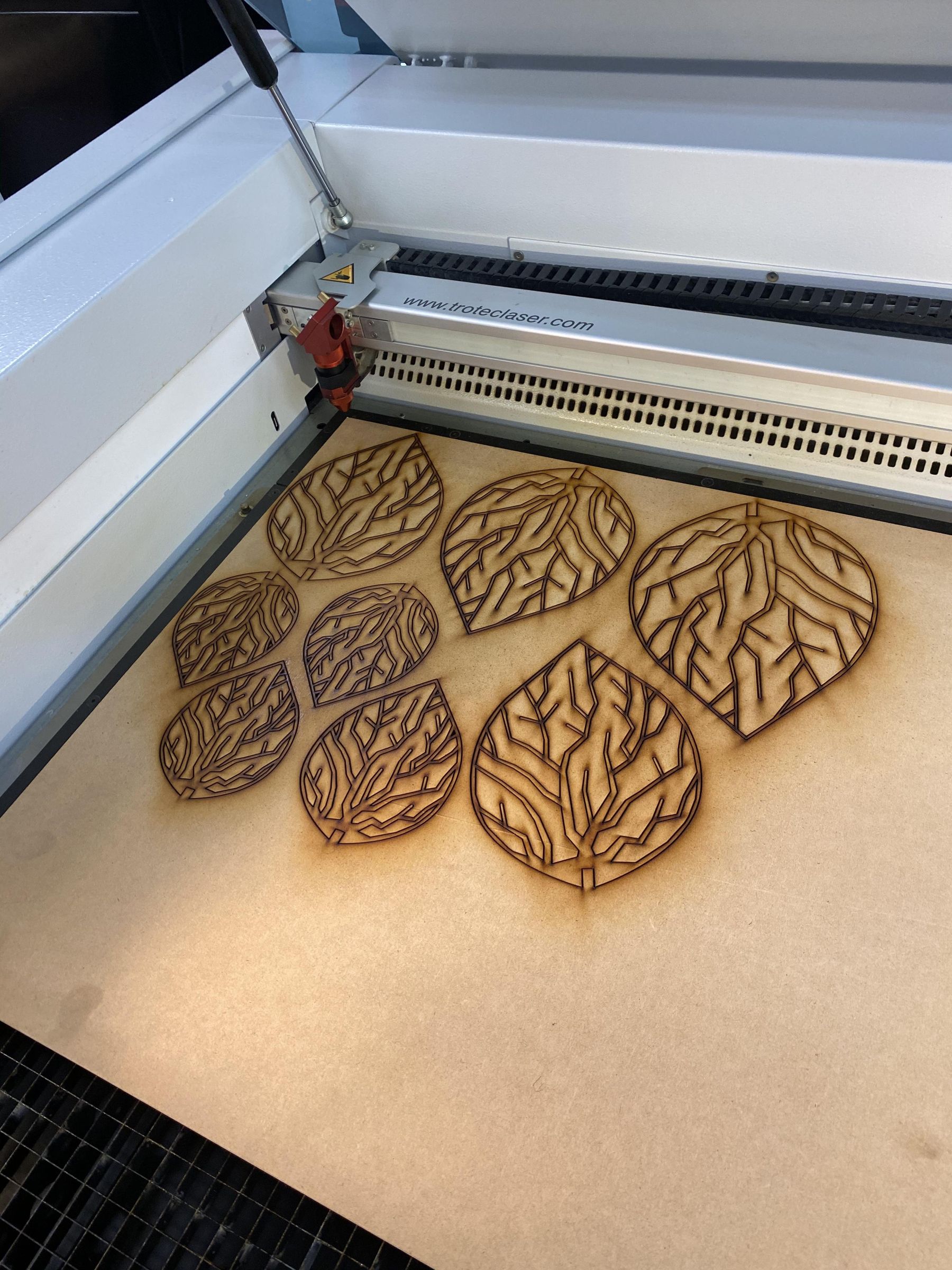 Laser Cutting a Lamp : 10 Steps (with Pictures) - Instructables