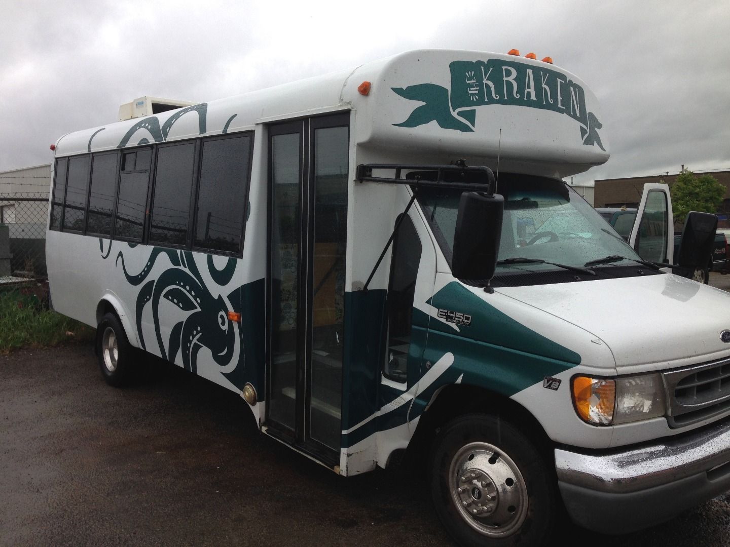 Convert a Washed Up Shuttle Bus Into the Ultimate Family Adventure ...