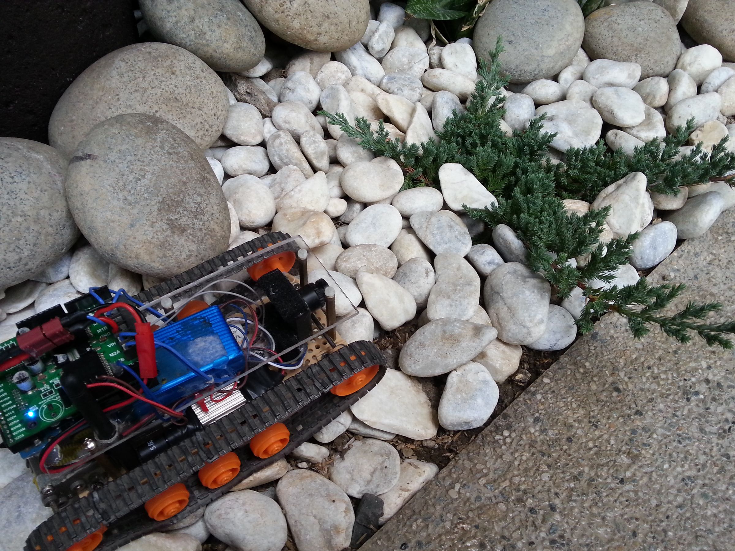 DIY FPV RC Tank V2 [2km RANGE Upgrade!] : 16 Steps (with Pictures ...