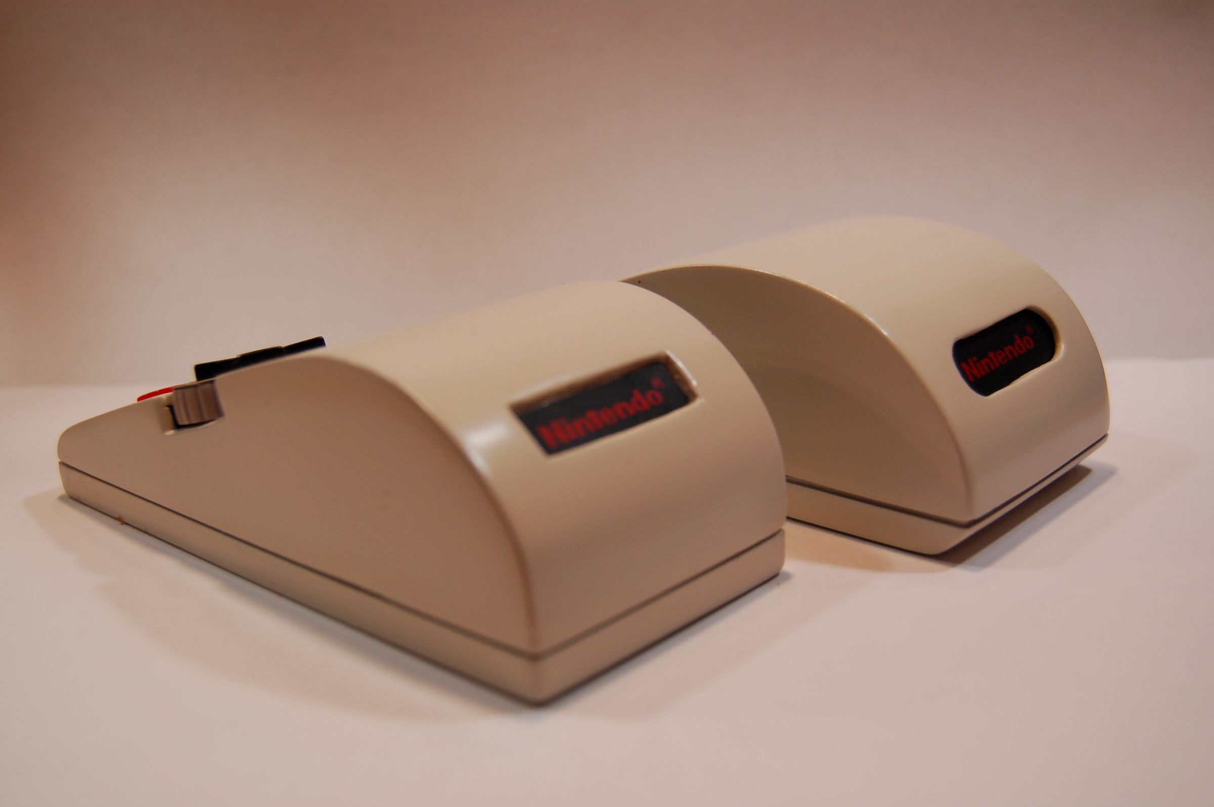 Wireless Mouse in a Nes Gamepad 3 : 8 Steps (with Pictures) - Instructables