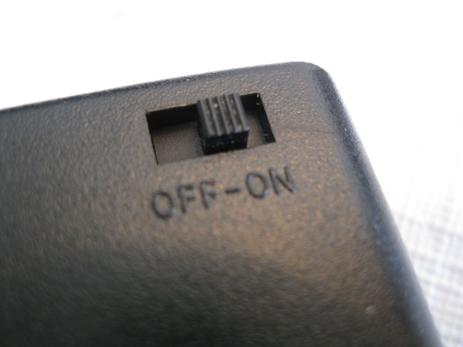 Power Your Arduino Uno With Four Rechargeable AA Batteries : 3 Steps ...