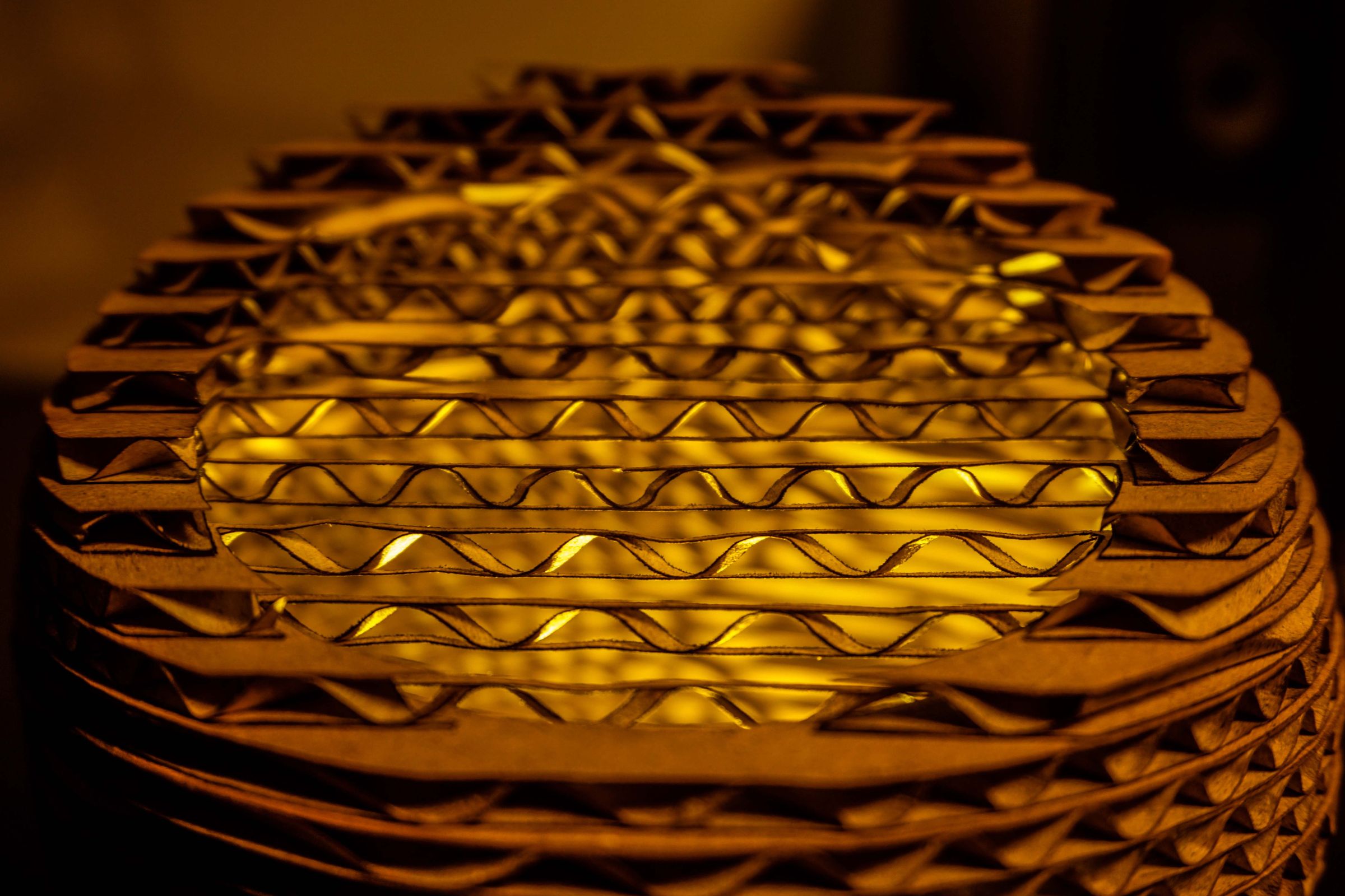 Cardboard Deskop Lamp : 4 Steps (with Pictures) - Instructables