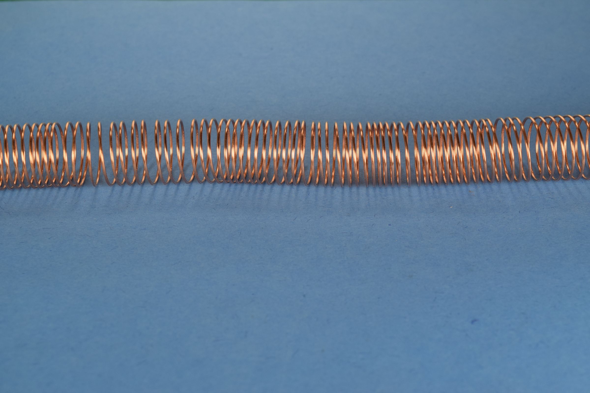 World's Simplest Electric Train : 4 Steps (with Pictures) - Instructables