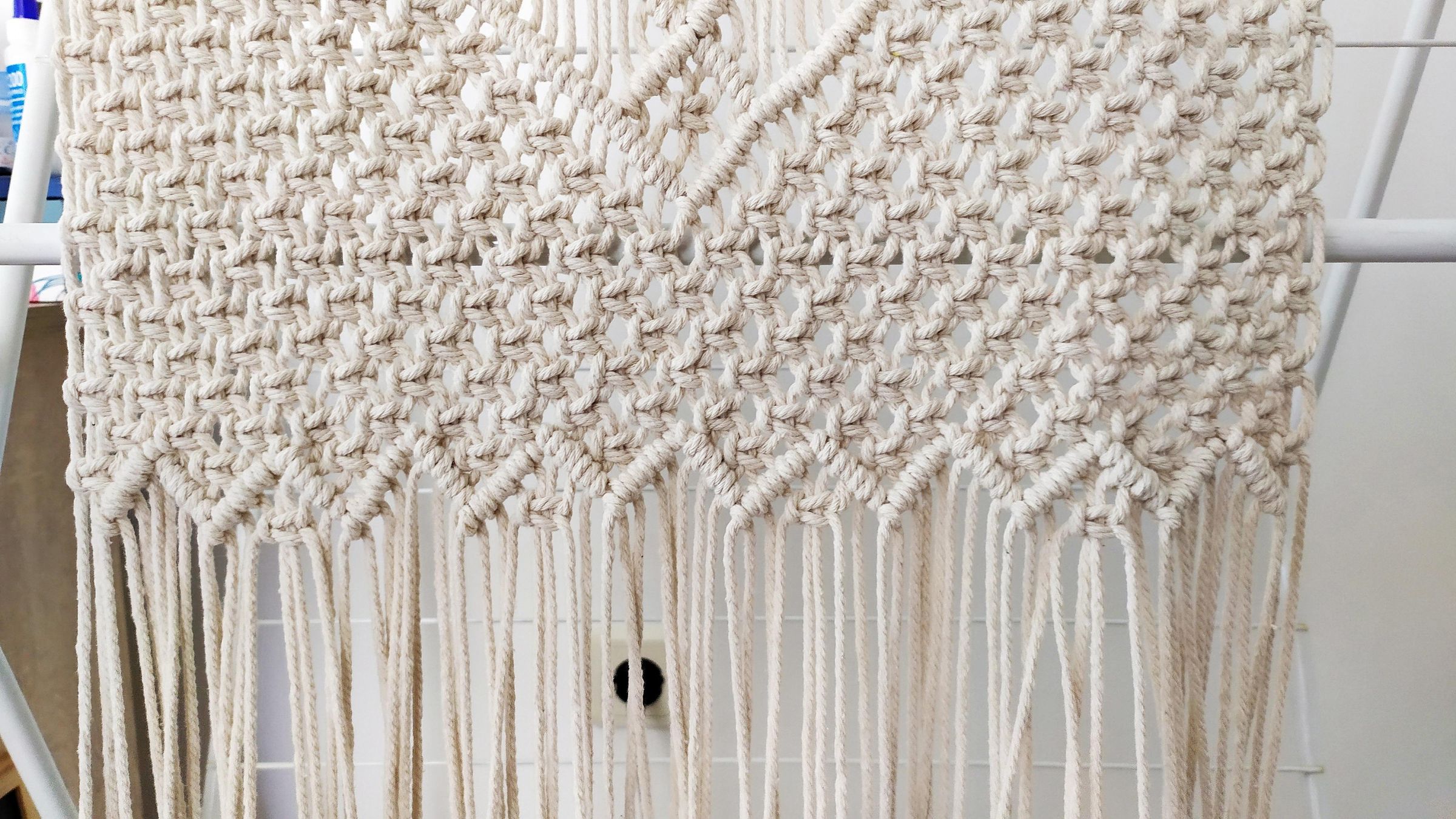 How to Make a Bohemian Macrame Rug : 14 Steps (with Pictures ...