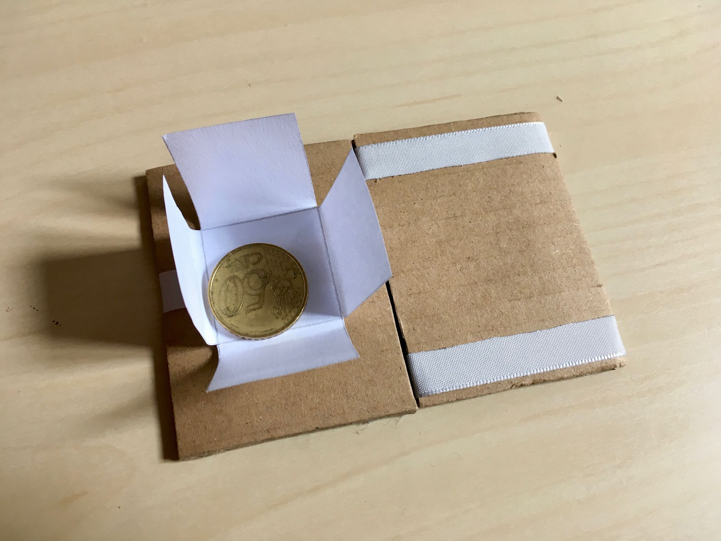 Real Magic Wallet : 12 Steps (with Pictures) - Instructables