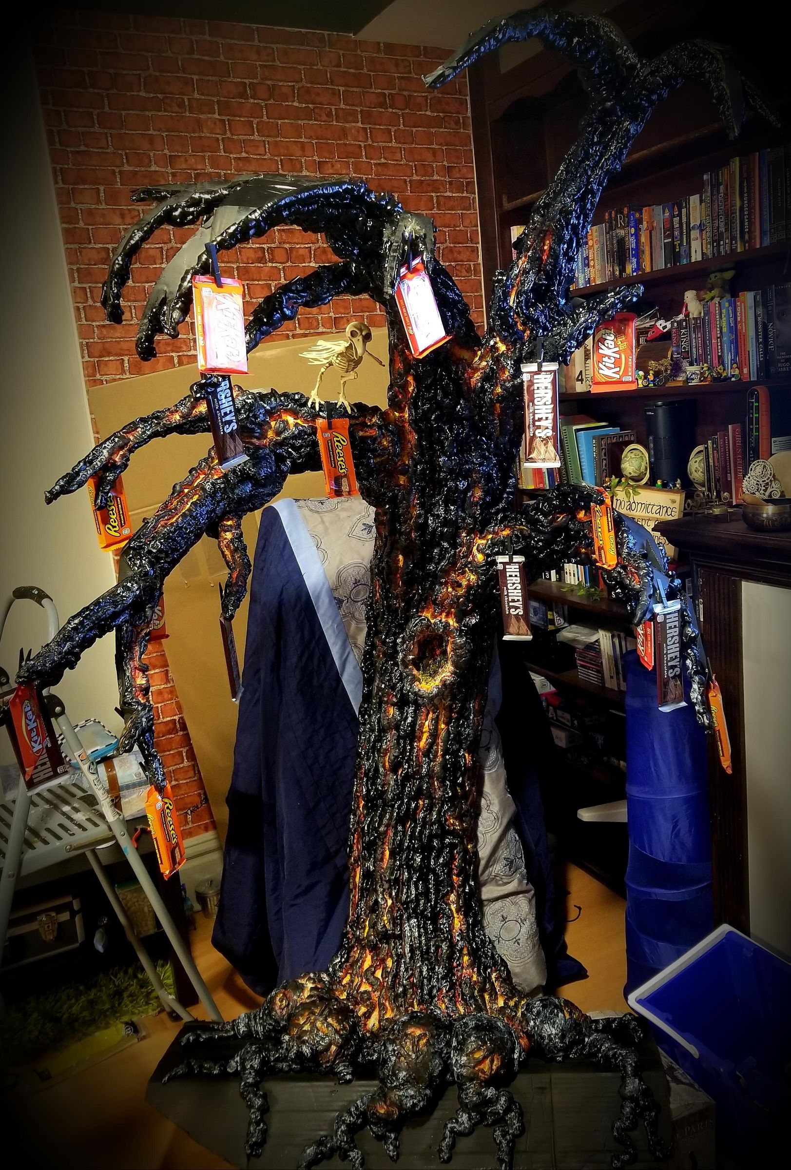 Trick-or-Treat Tree : 6 Steps (with Pictures) - Instructables