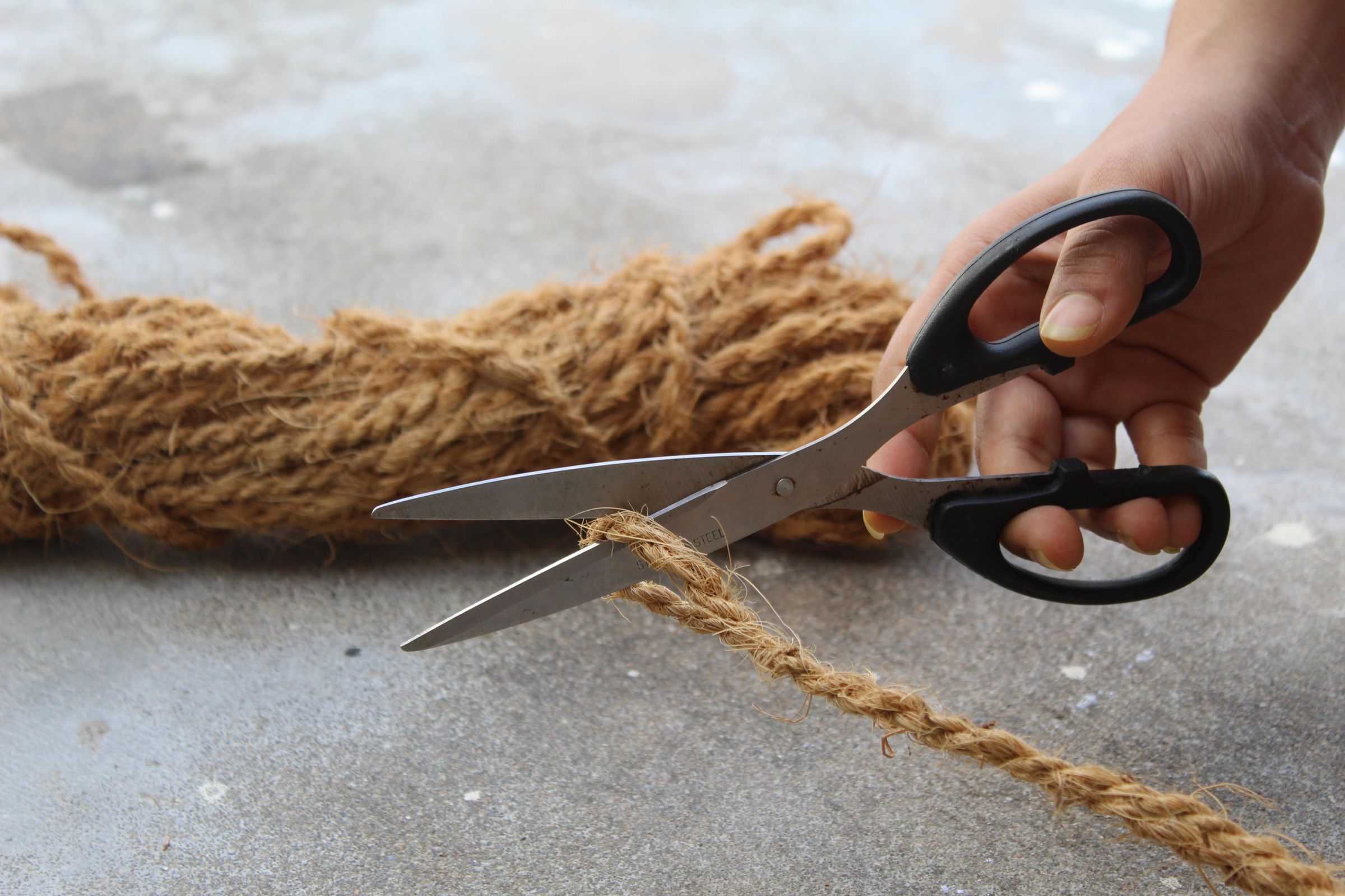 DIY Jute Rope Plant Hanger : 6 Steps (with Pictures) - Instructables