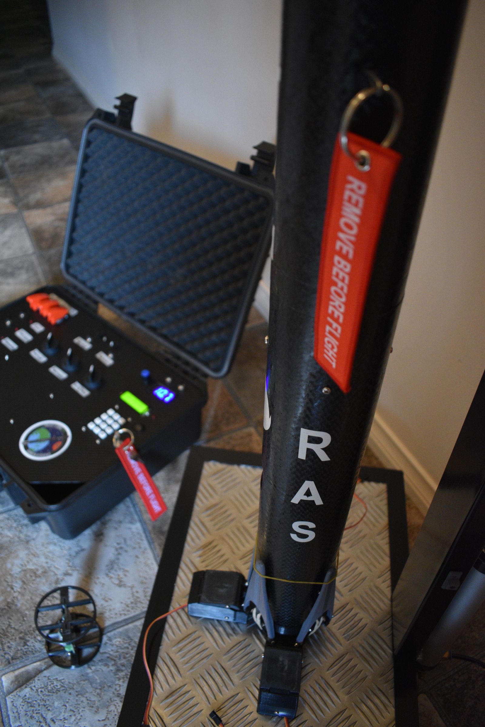 Overkill Model Rocket Launch Pad! : 11 Steps (with Pictures ...