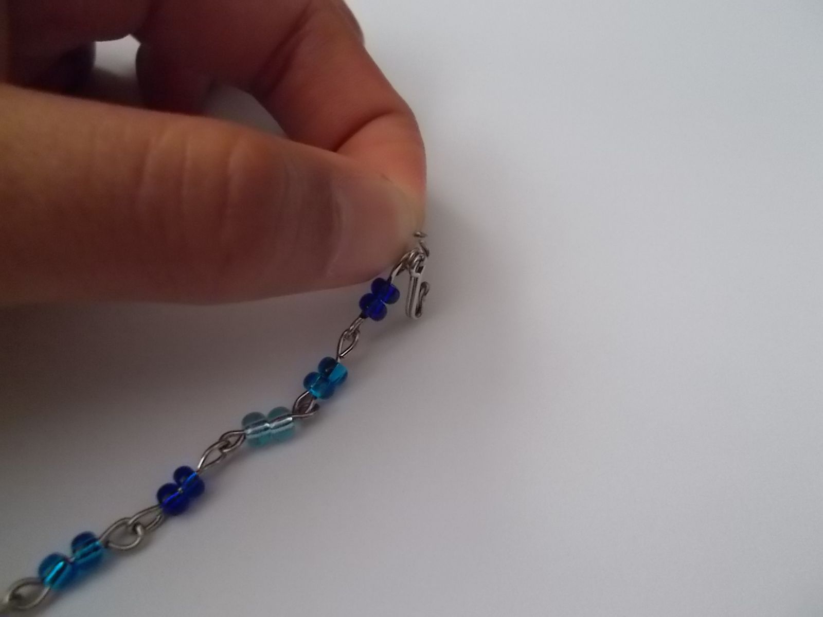 Simple Seed Beads Bracelet : 9 Steps (with Pictures) - Instructables