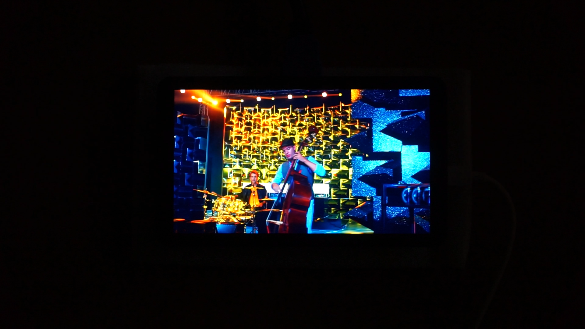 The Best Mini OLED Display I've Ever Tried! - DF Robot 5.5 'HDMI OLED ...