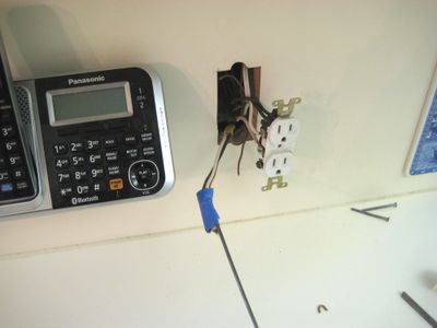 How to Hide a Wall Wart Transformer : 18 Steps (with Pictures ...