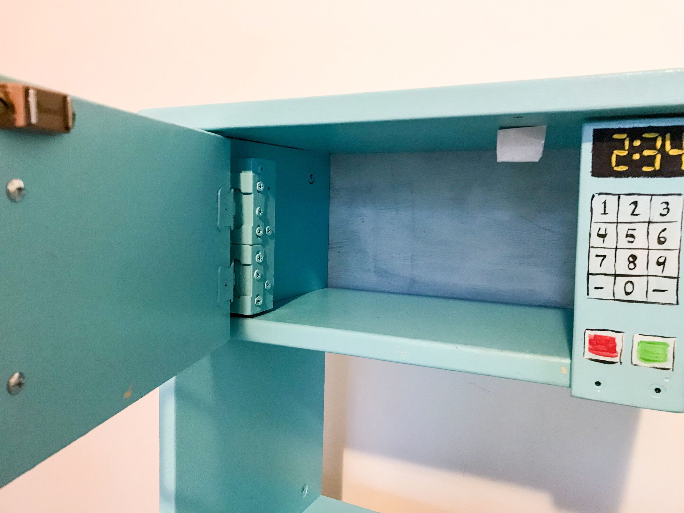 Kid Play Kitchen From an Old Computer Desk : 12 Steps (with Pictures ...