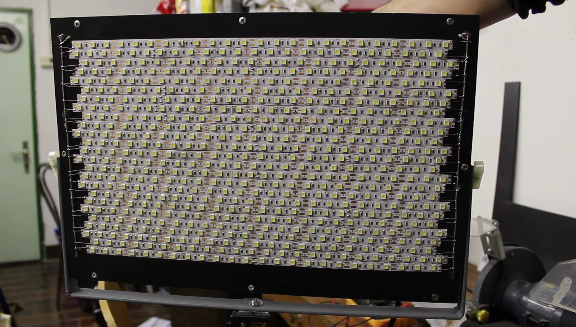 How to Make a Bright LED Panel for 20$ : 7 Steps (with Pictures ...