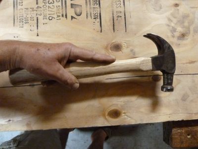 How to Renovate Your Old Hammer : 7 Steps (with Pictures) - Instructables