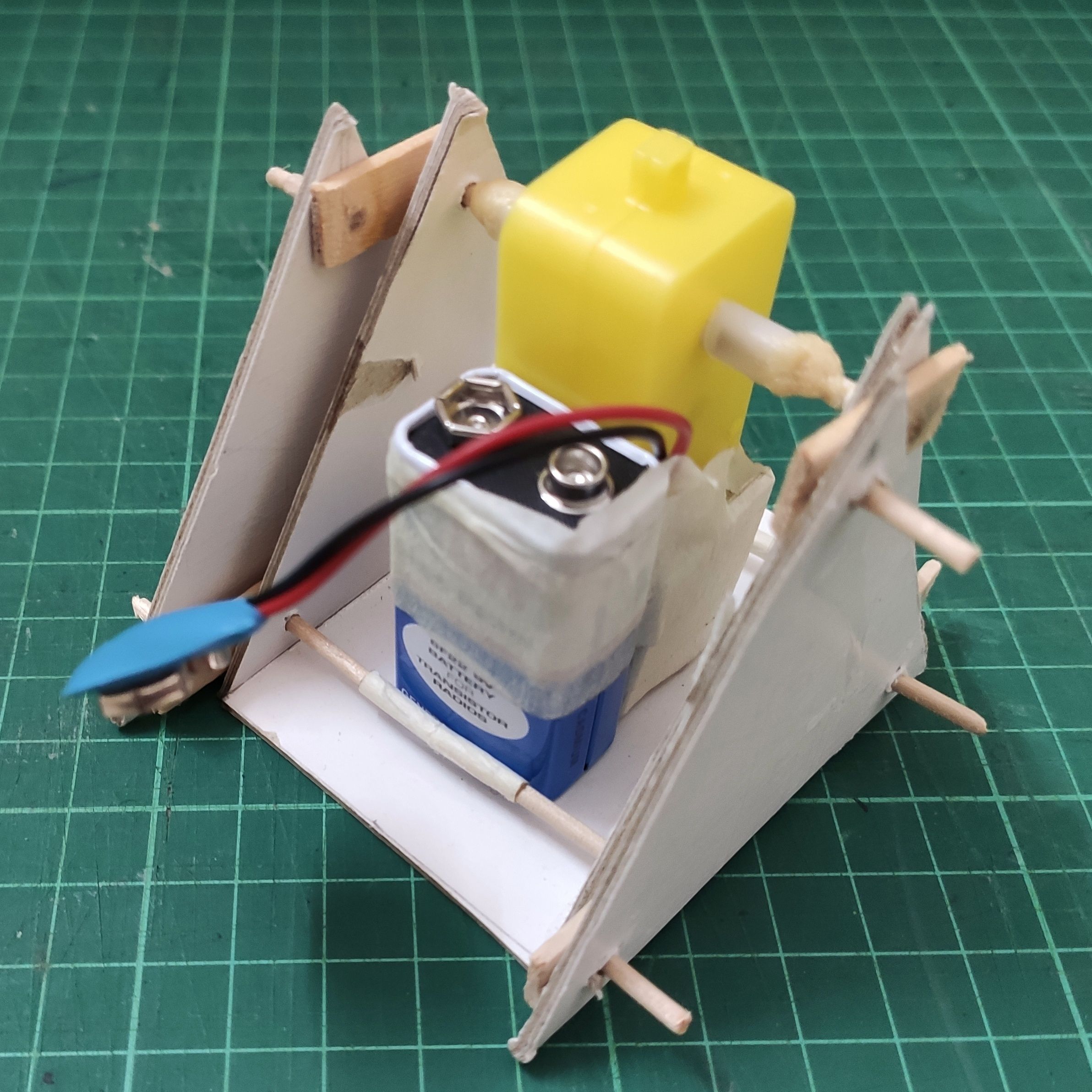 Triangle Robot : 6 Steps (with Pictures) - Instructables