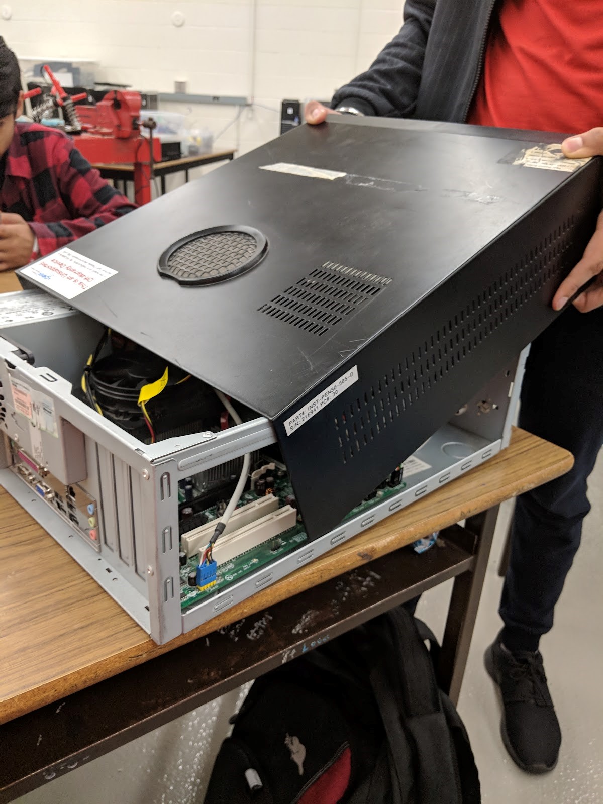 How to Disassemble a Computer With Easy Steps and Pictures : 13 Steps ...