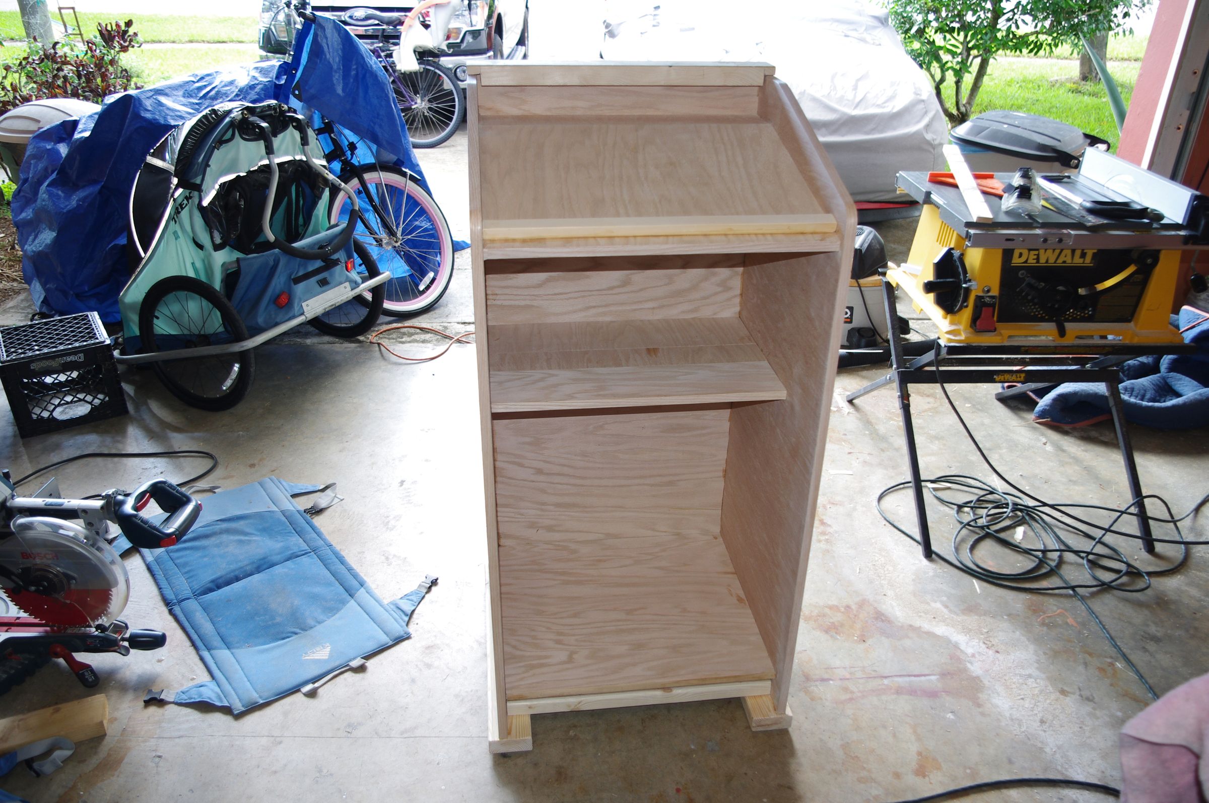 Homemade Wood Lectern Podium : 7 Steps (with Pictures) - Instructables