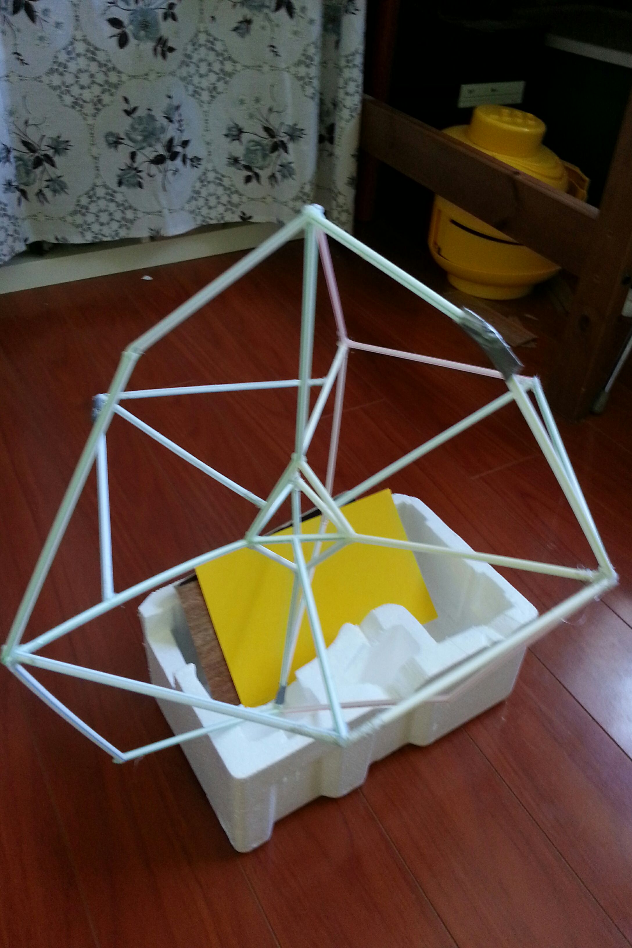 Egg Drop Design : 11 Steps (with Pictures) - Instructables