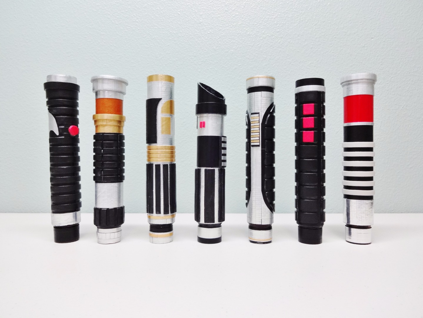 Easy $5 Lightsabers : 18 Steps (with Pictures) - Instructables