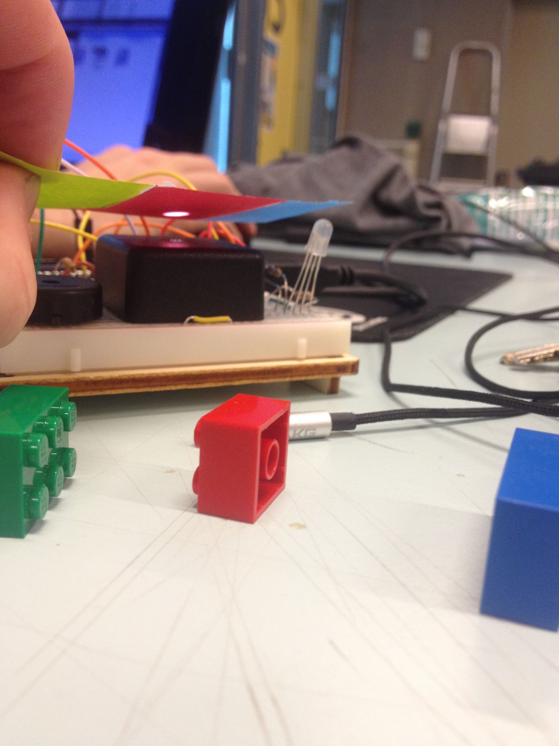 Everything You Need to Know About Colour Sensors : 9 Steps - Instructables