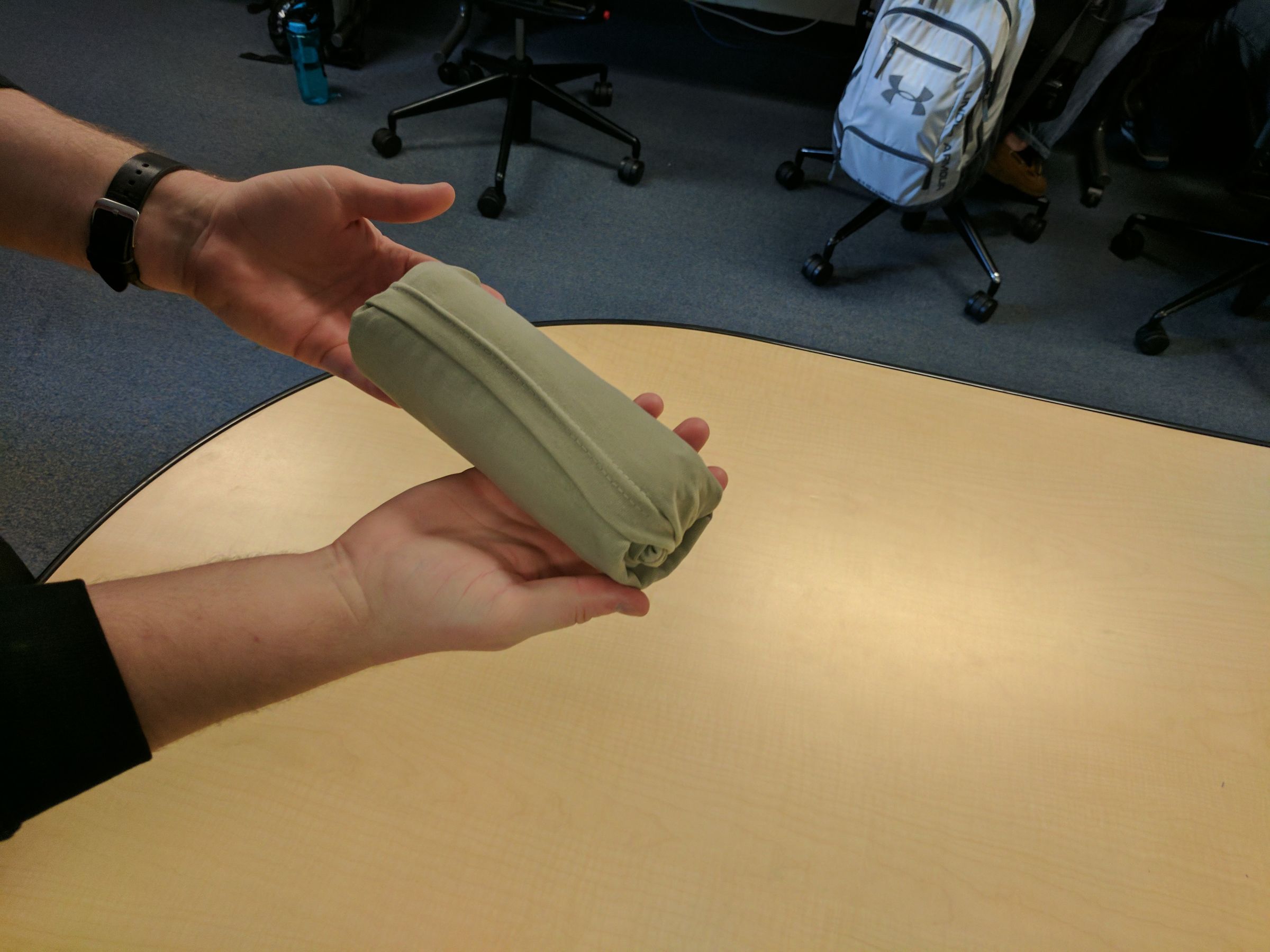 How to Ranger Roll a T-Shirt : 11 Steps (with Pictures) - Instructables