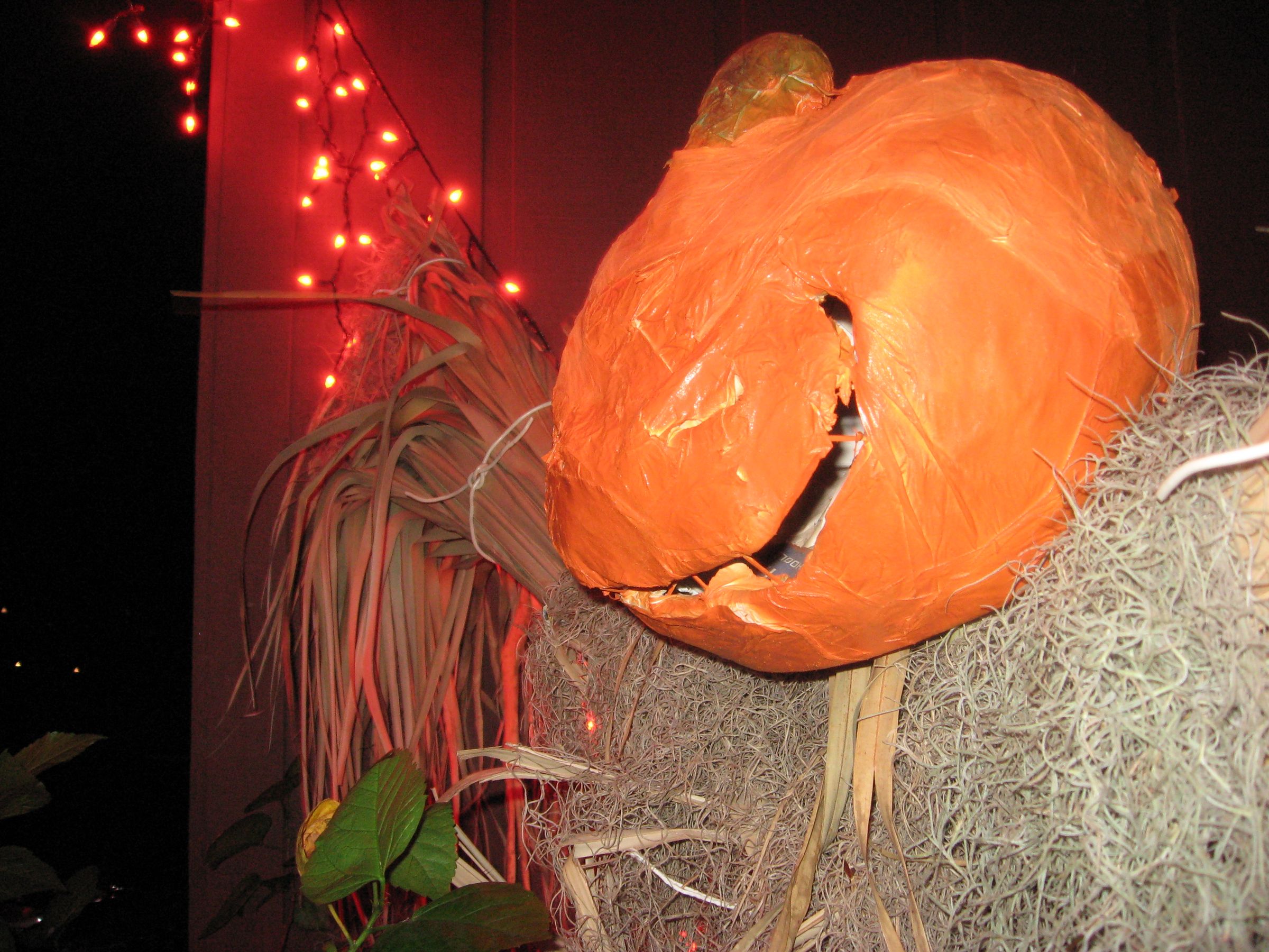 Pumpkin Scarecrow : 10 Steps - Instructables